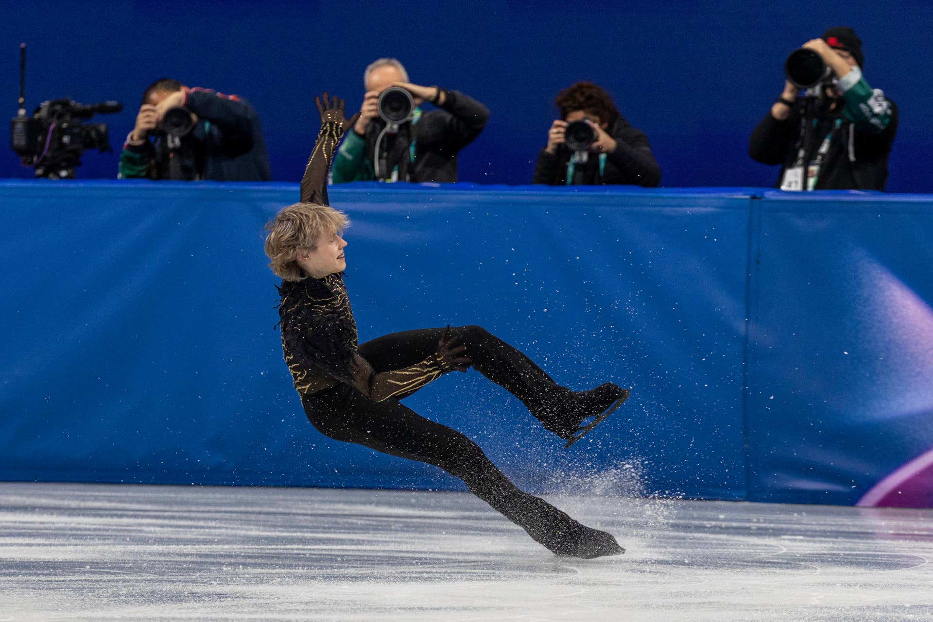 Ilia Malinin Fell Twice: Heartbreaking Fall Captured on Video - Men's ...