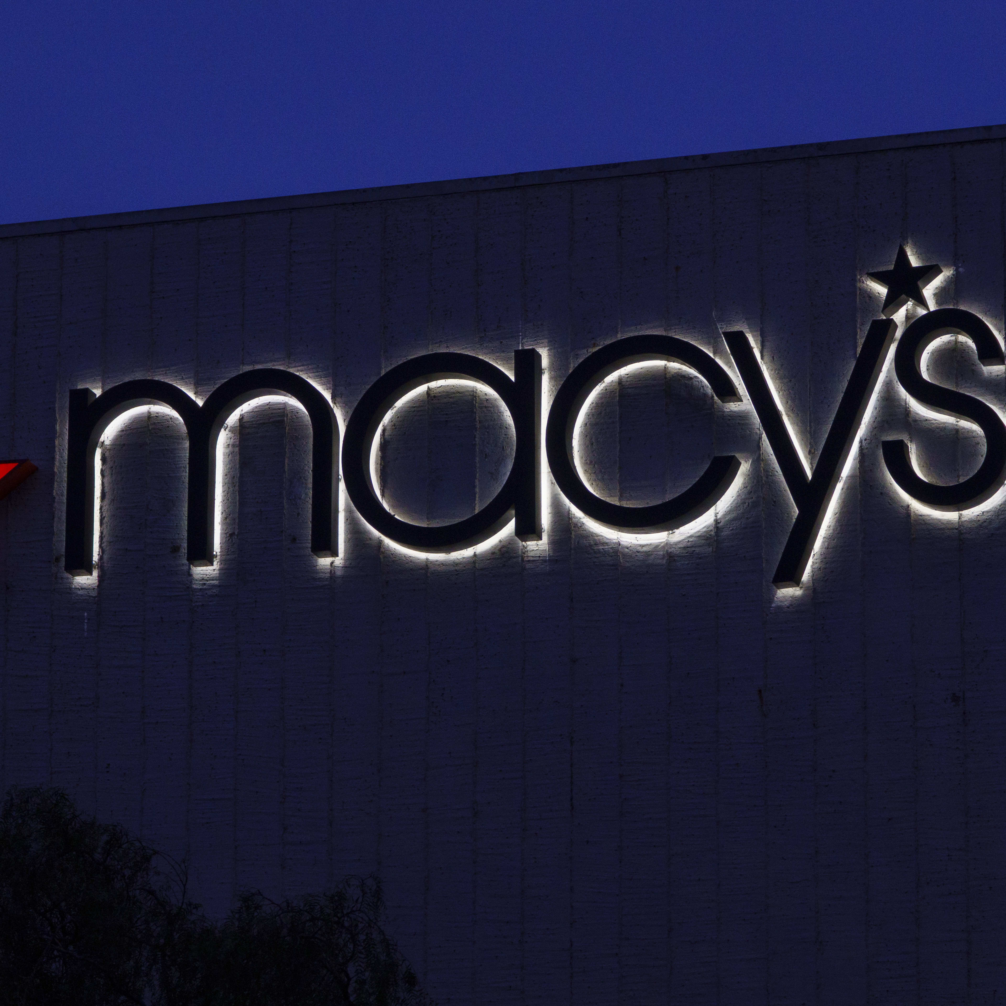 Experts Issues Clear 'Warning' For All 300 Million Amazon Customers ...