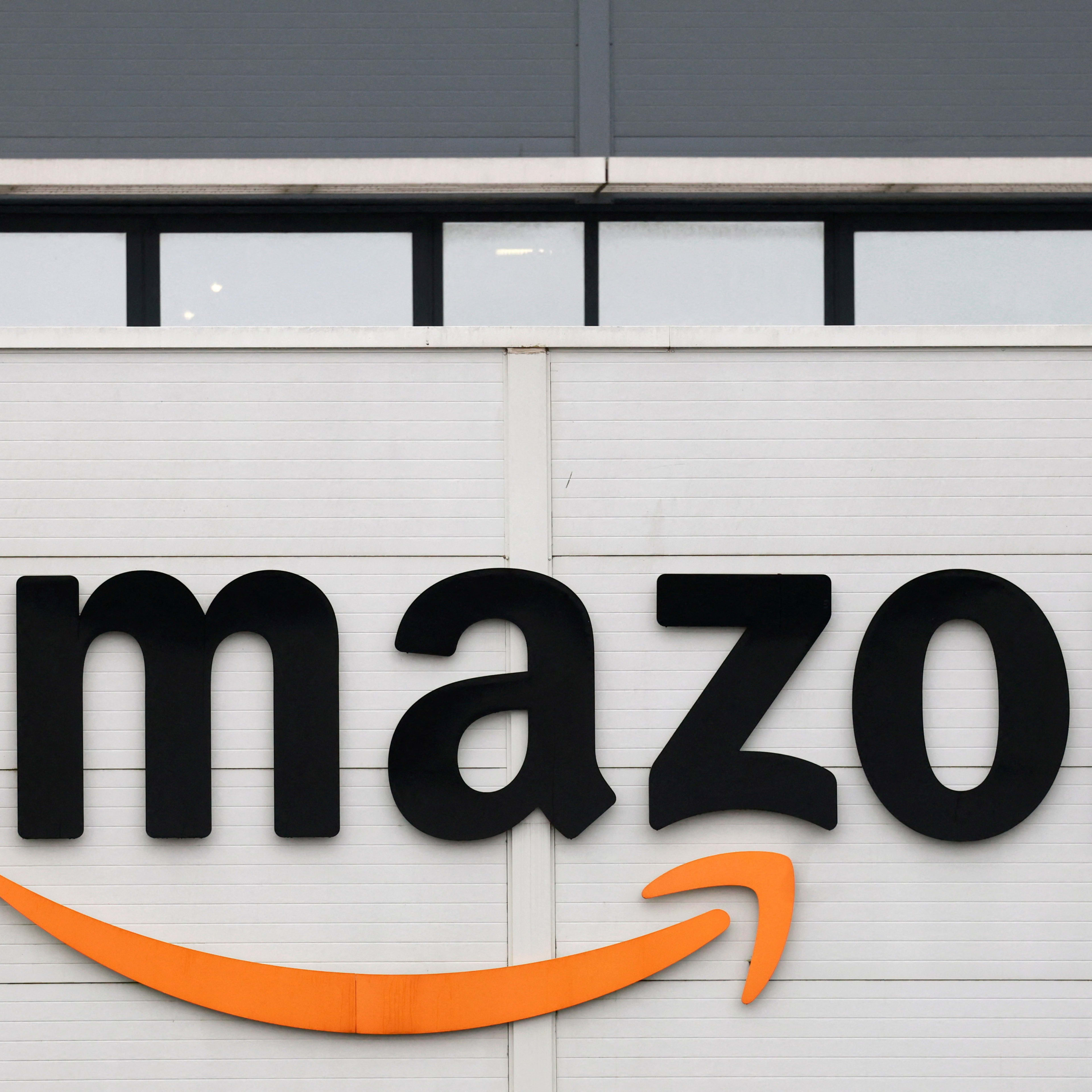 Walmart’s Bestselling Smartwatch Is 85% Off Right Now - Men's Journal