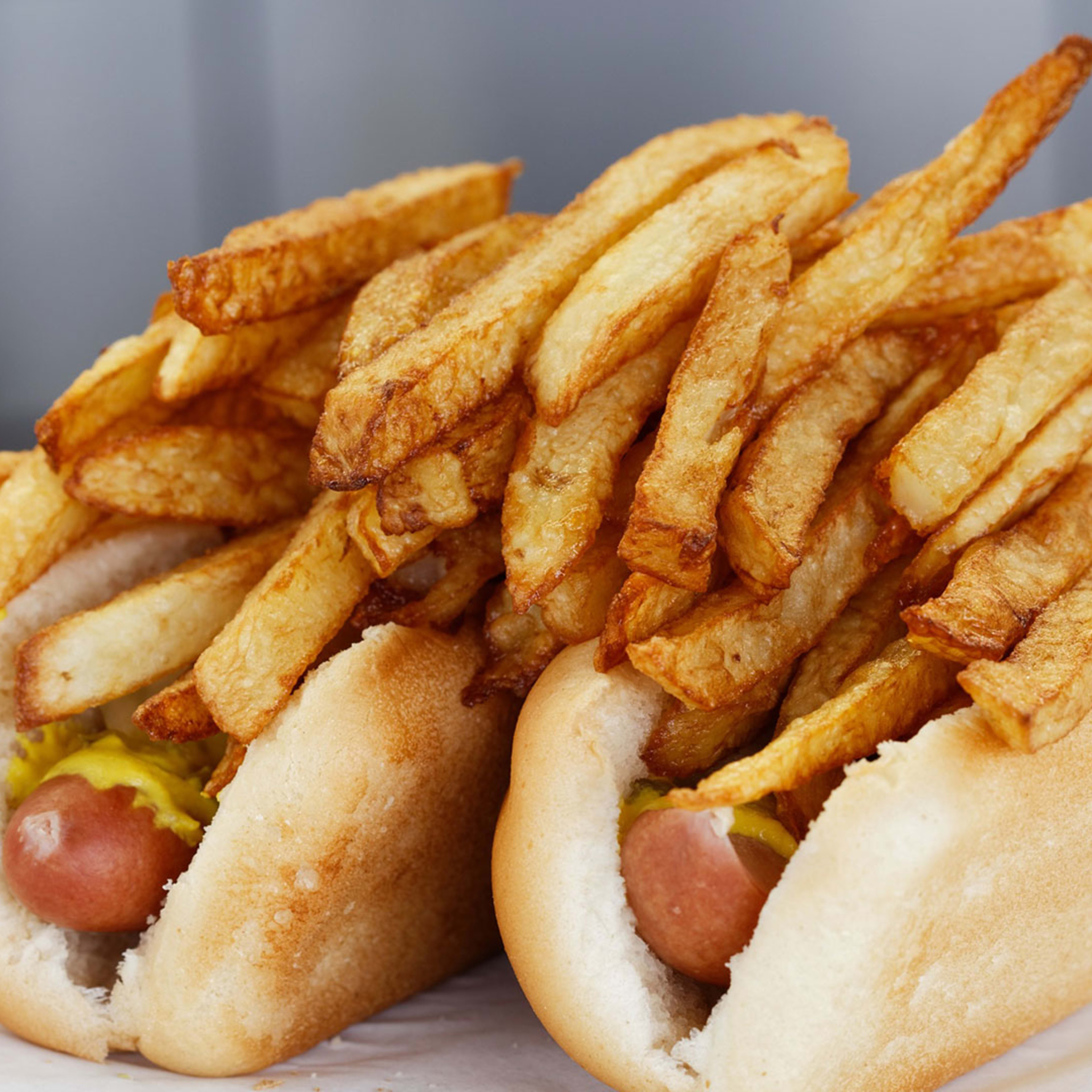 Healthiest Hot Dogs You Can Buy at the Grocery Store - Men's Journal