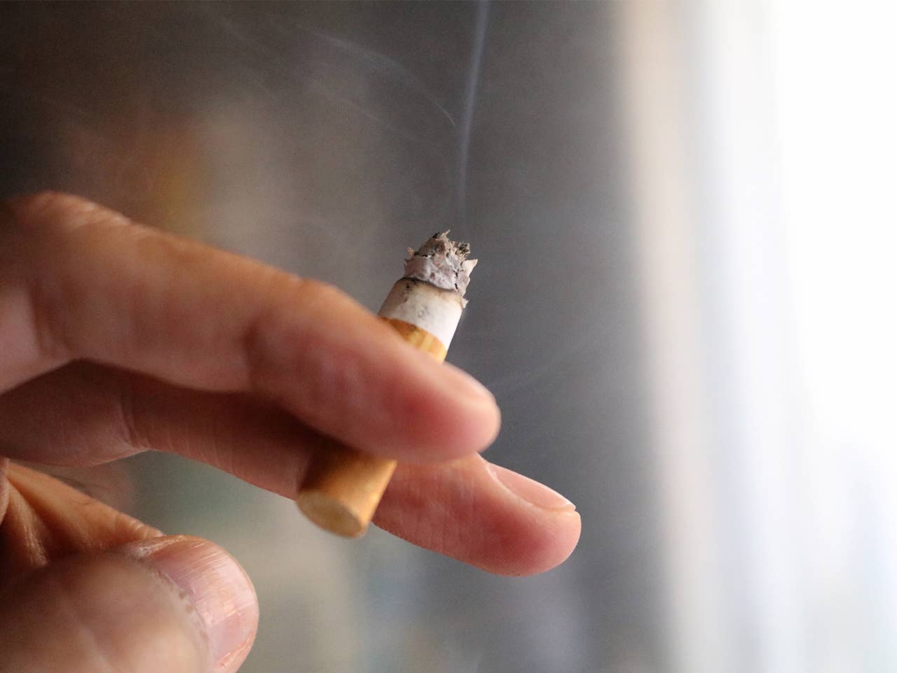 What Does Vaping Do to Your Body? Here's 8 Things | Men's Journal - Men ...
