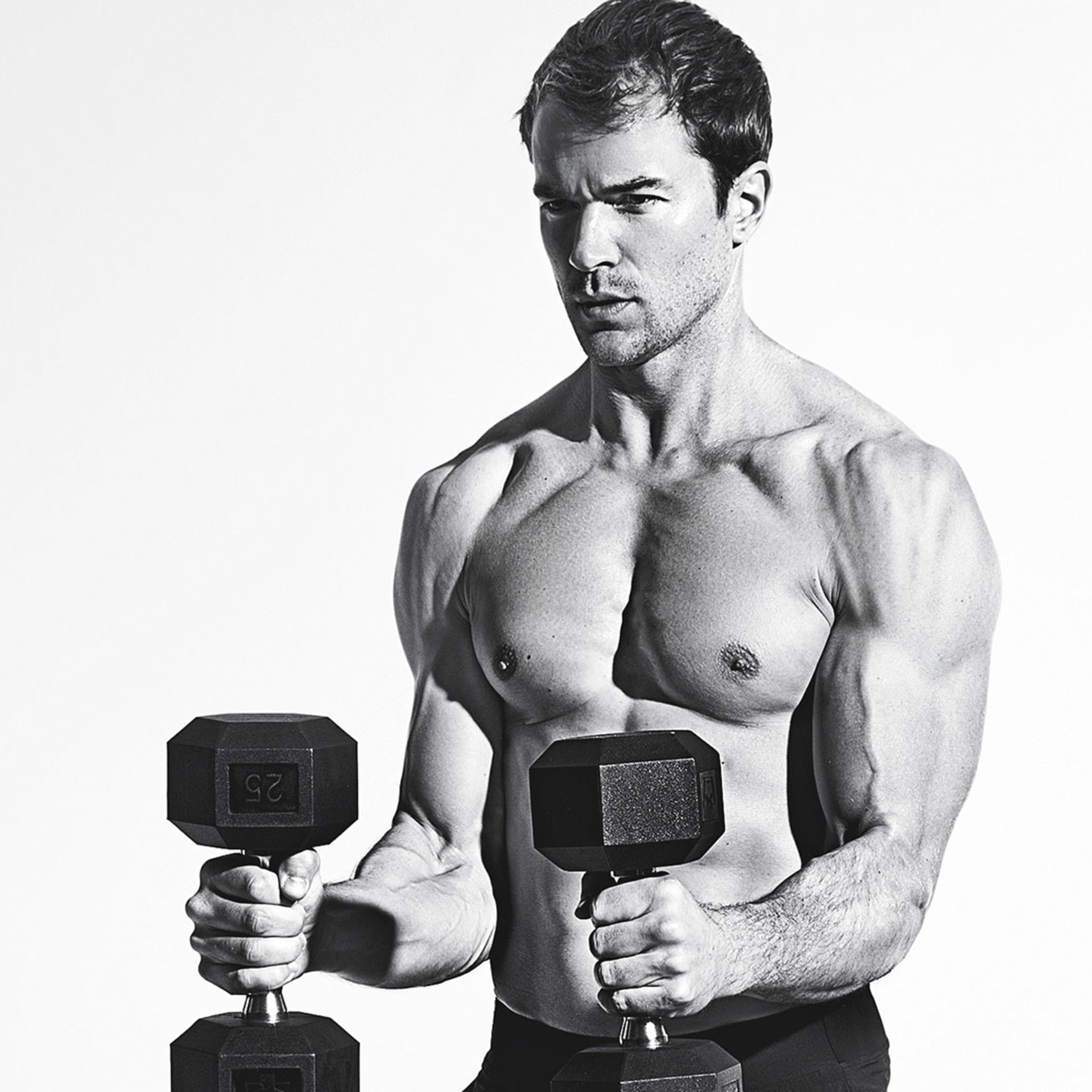 How to Do Spider Curls for Bigger More Defined Biceps (2025) - Men's ...