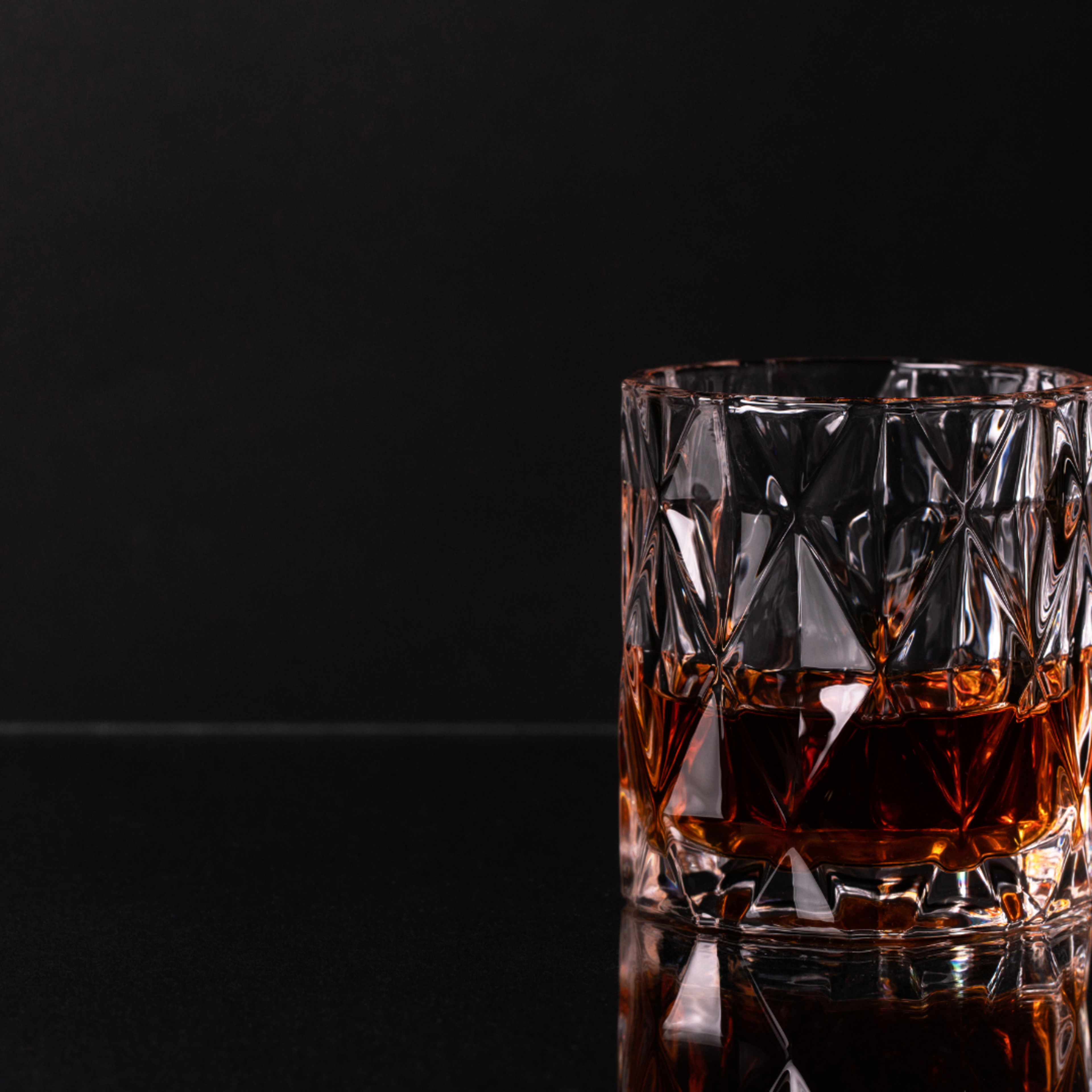 15 Best Scotch Whiskies of 2025, According to Experts - Men's Journal