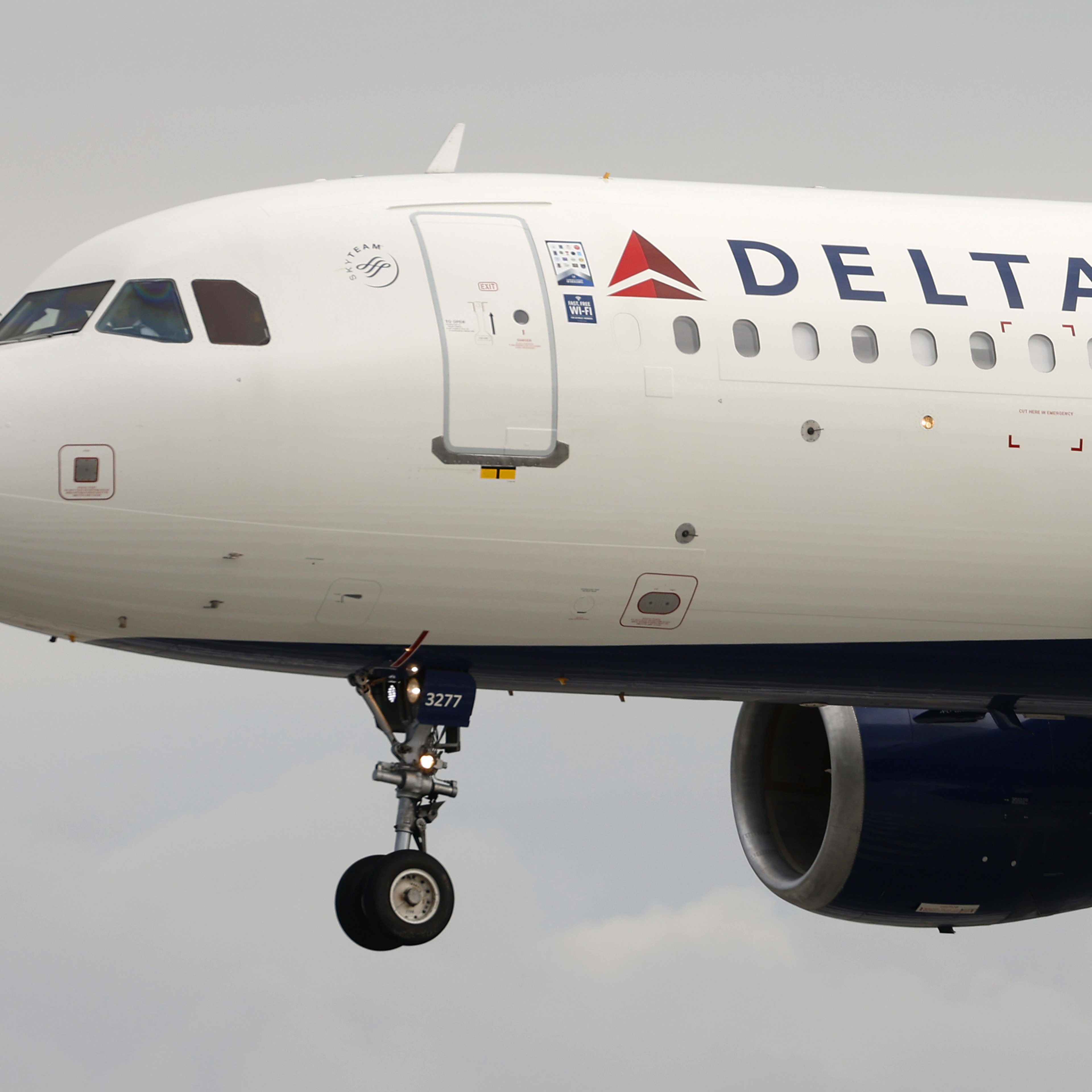 Americans React to Country's 5 Best-Selling Beers in 2025 - Men's Journal