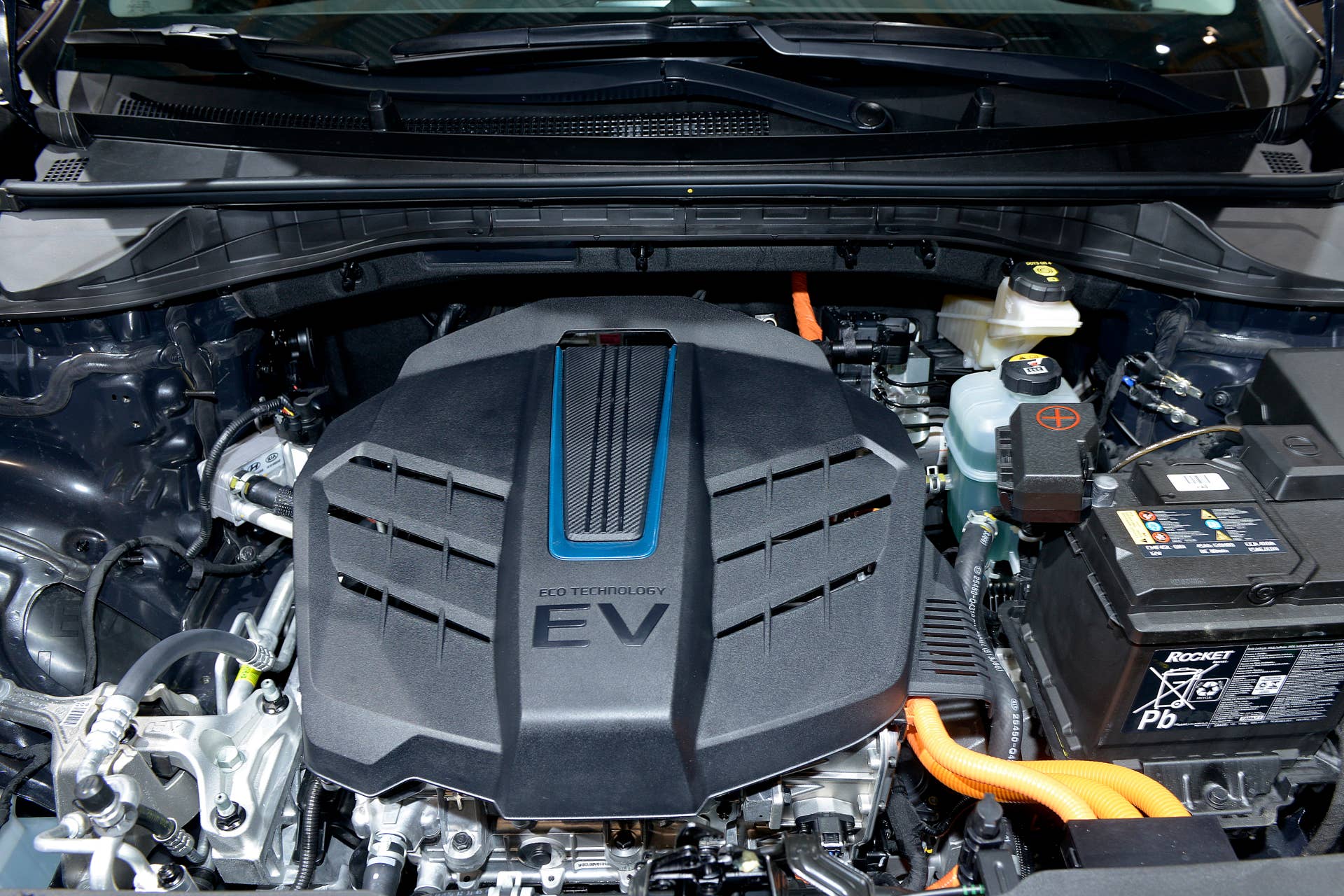 These 12 Cars Have the Best Gas Mileage in 2025 - Men's Journal