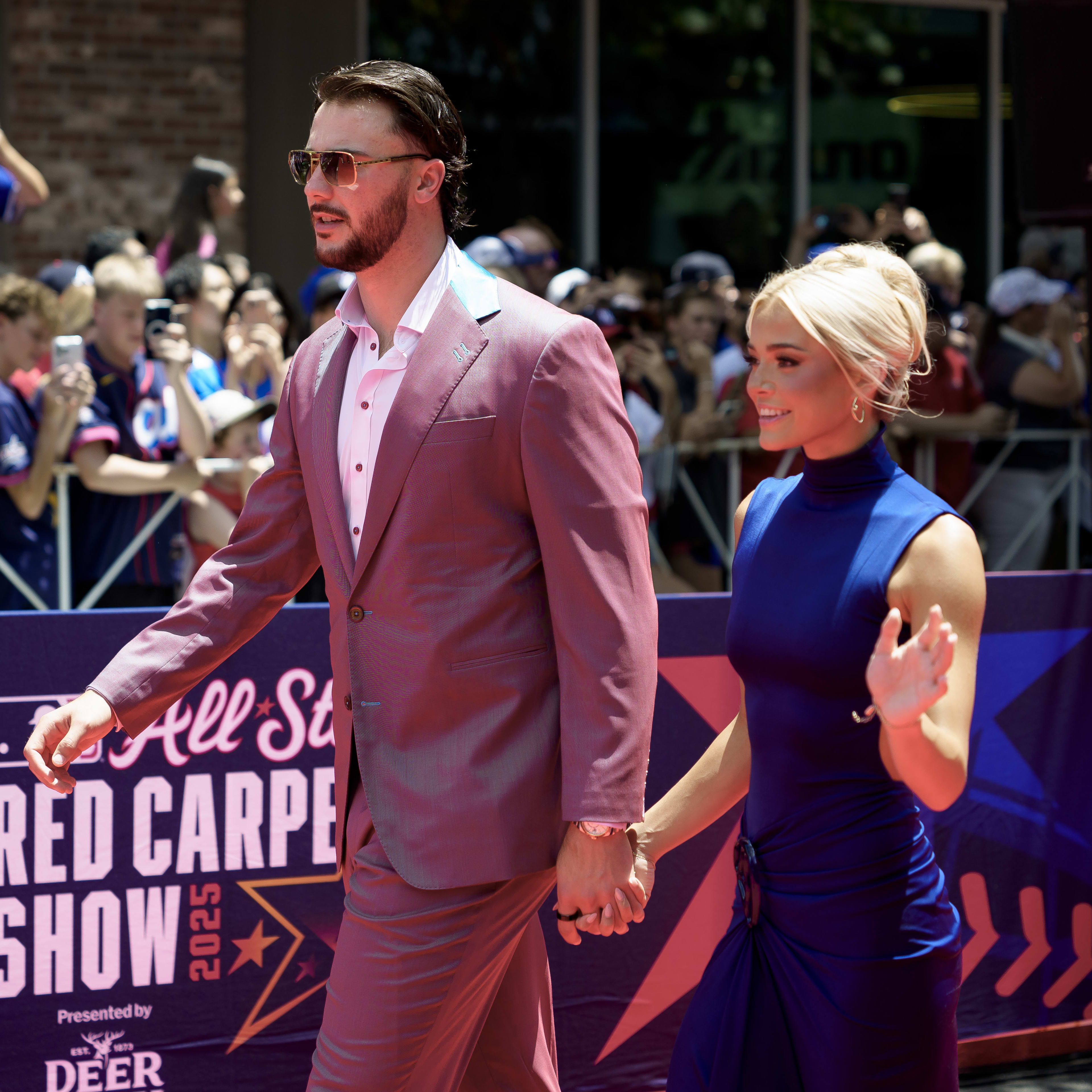 Livvy Dunne's Behind-the-Scenes Photos of Cover Shoot in Bermuda - Men ...