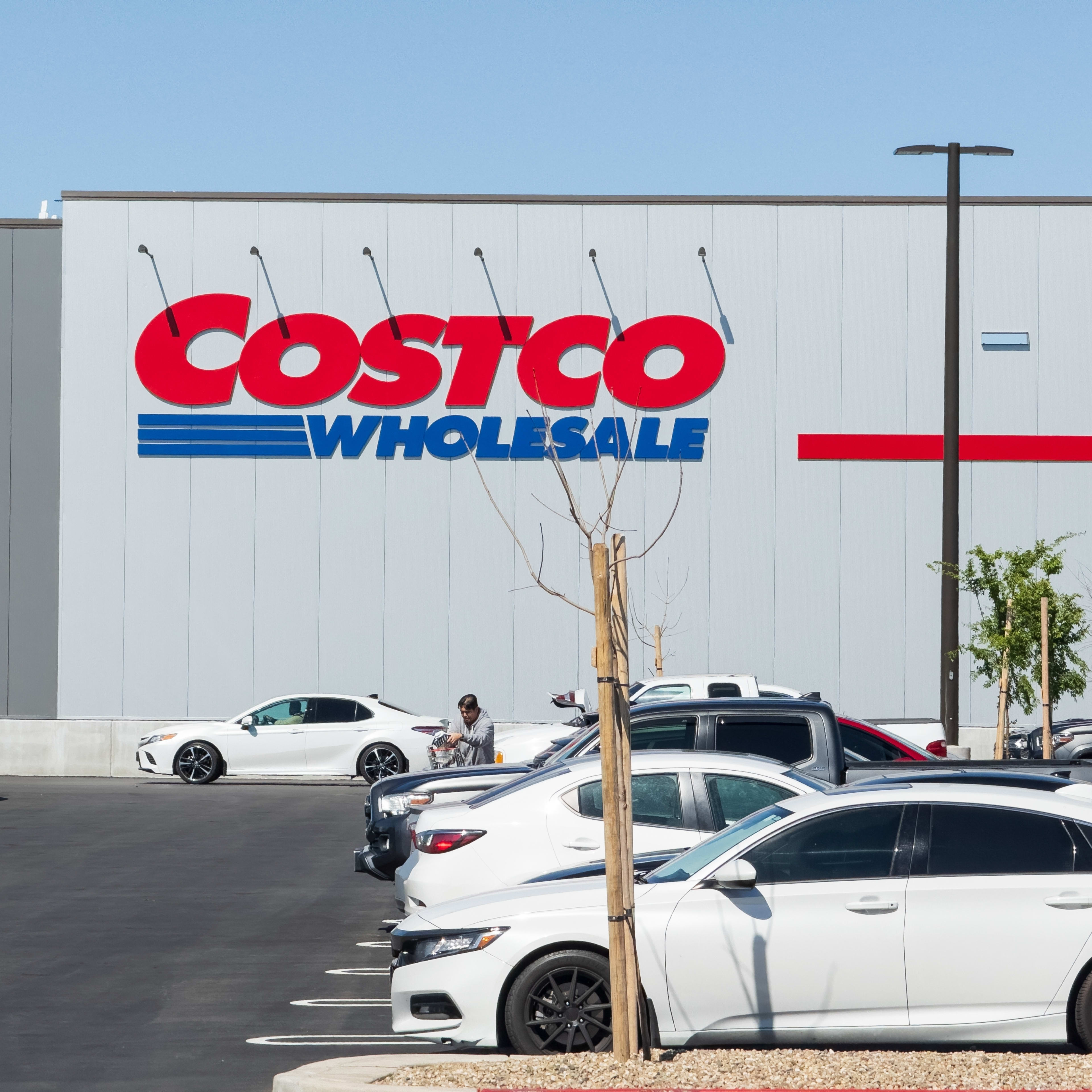 Costco's New Milk Shake Has 30-Grams Of Protein, 150 Calories - Men's ...