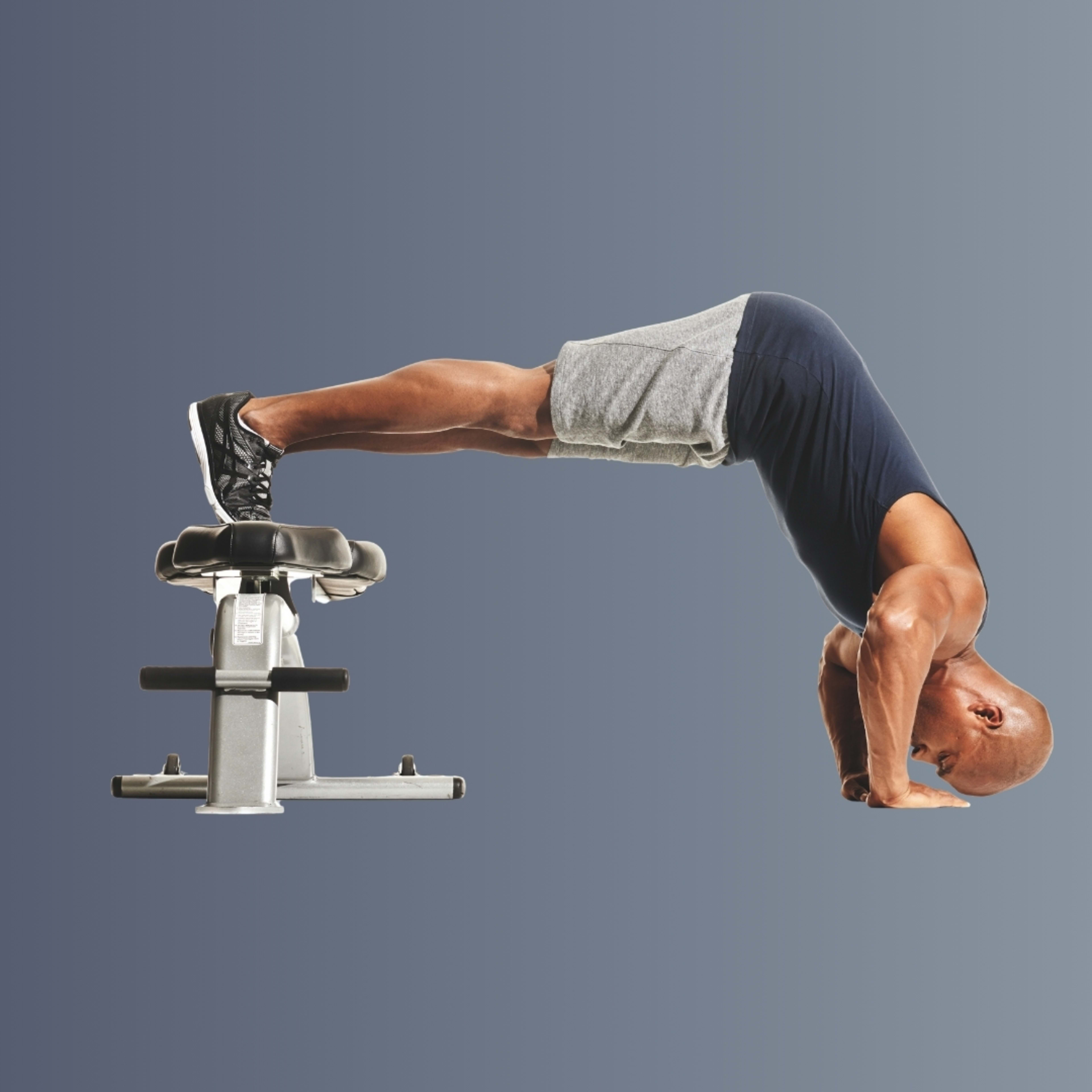 How to Master Rear Delt Flyes for Bigger, Stronger Shoulders - Men's ...