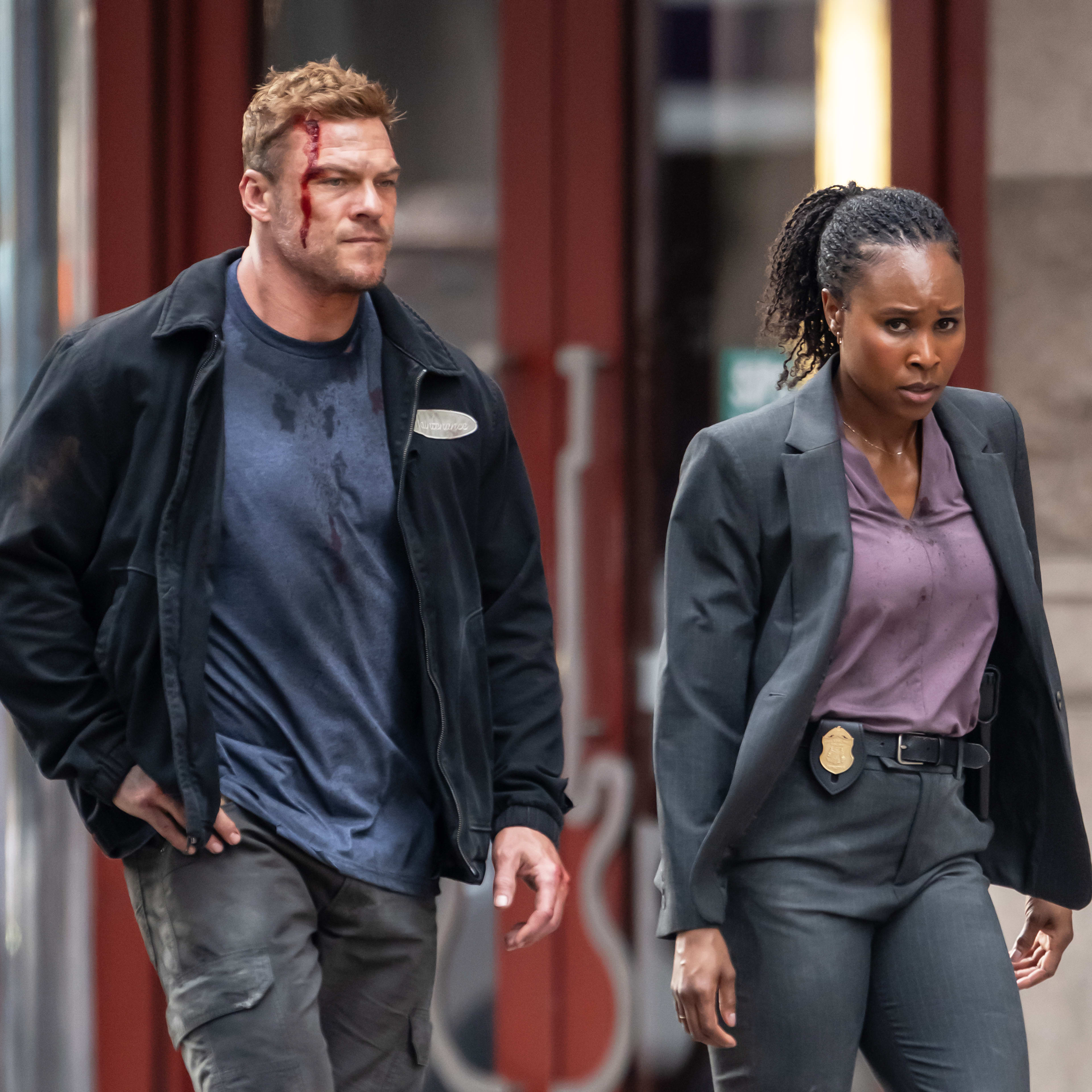 Alan Ritchson Says 'Reacher' Season 4 Is a 'Labyrinth of Fights ...