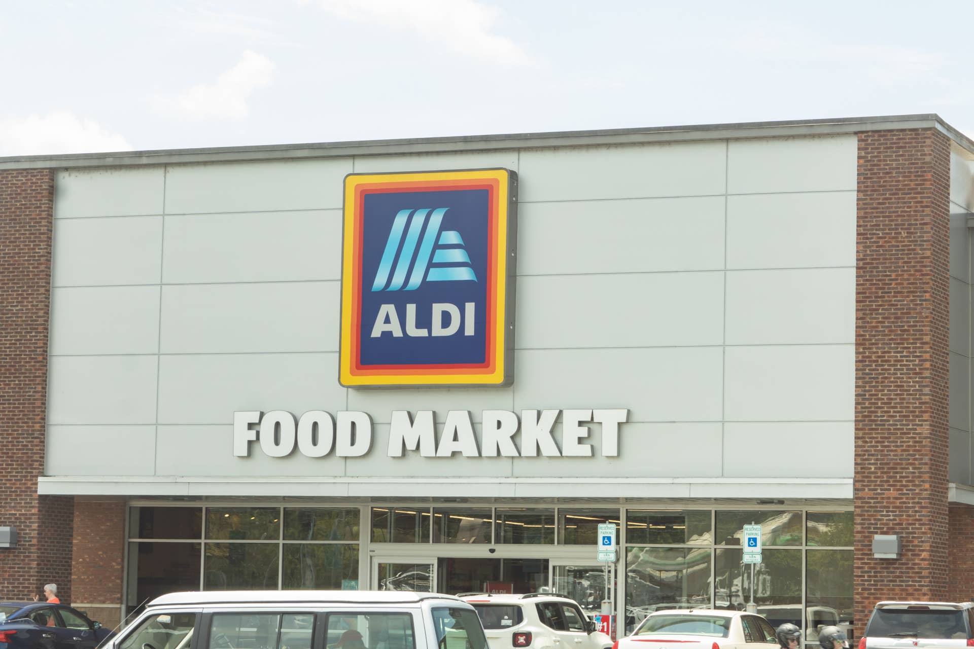 Aldi Drops Fan-Favorite Flavors of Fall Coffee Collection - Men's Journal
