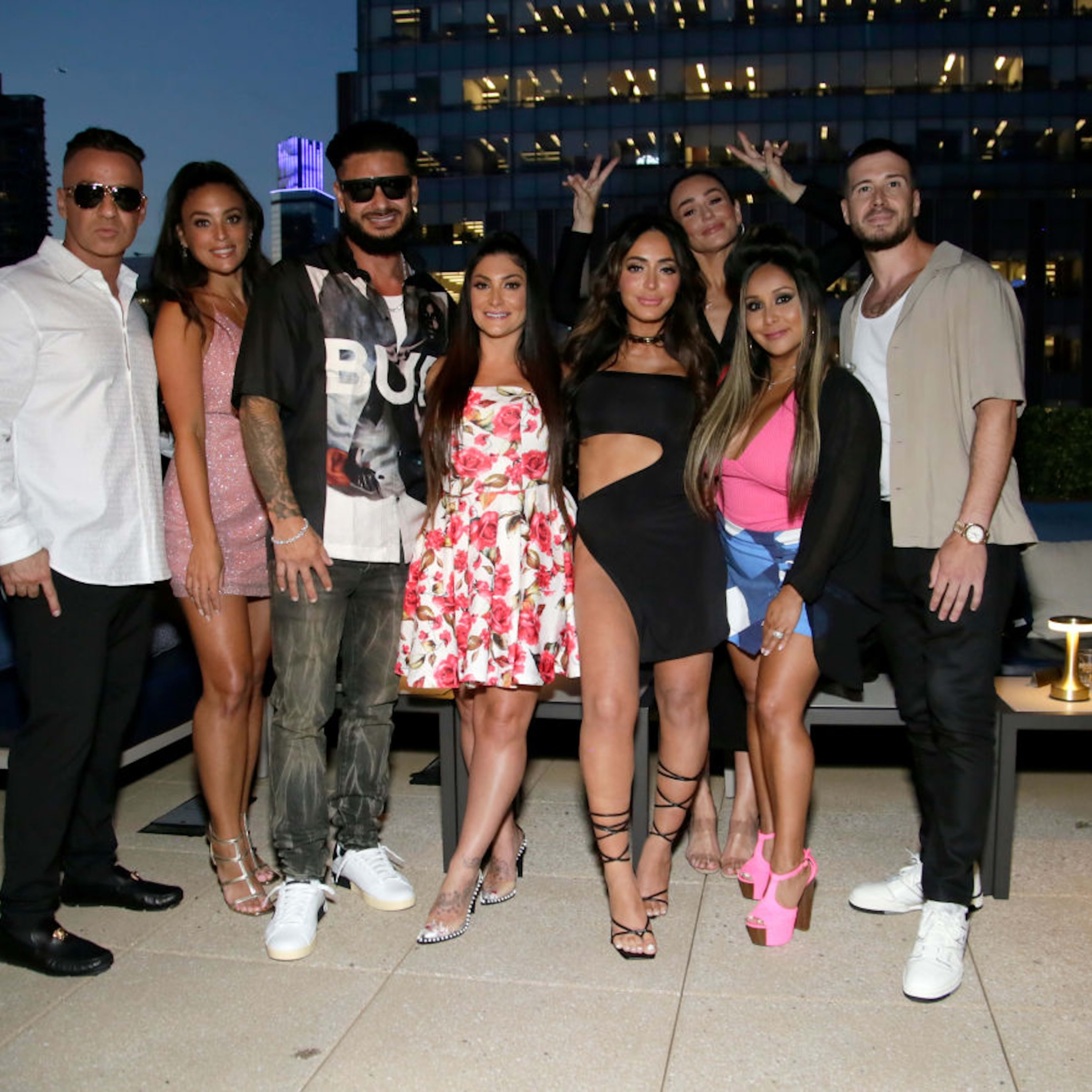 ELO's Jeff Lynne, 77, Gives Health Update After Canceling Final Shows of Farewell Tour - Men's ...