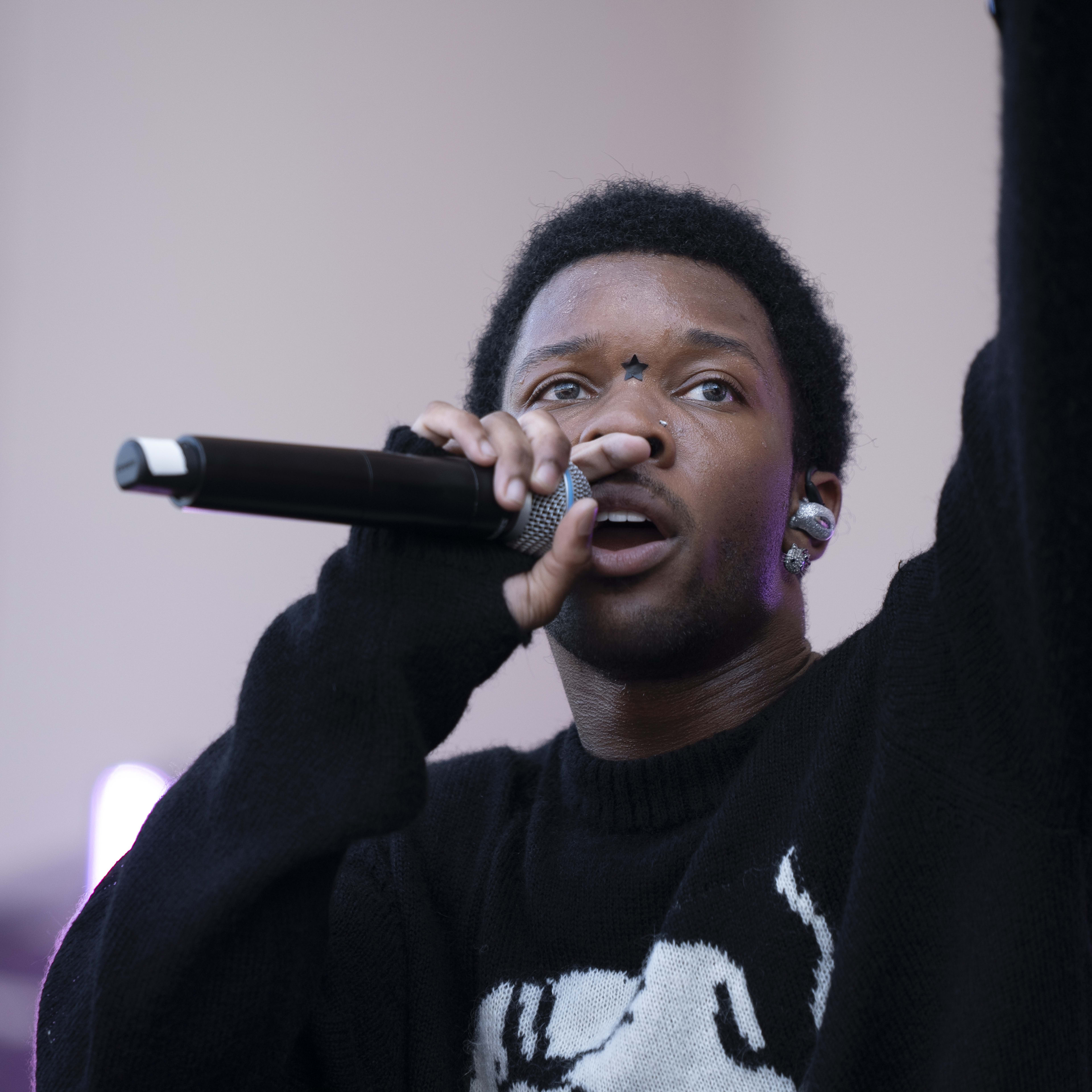 Nike's Free Metcon 6 Workout Shoes Are 39% Off Right Now - Men's Journal