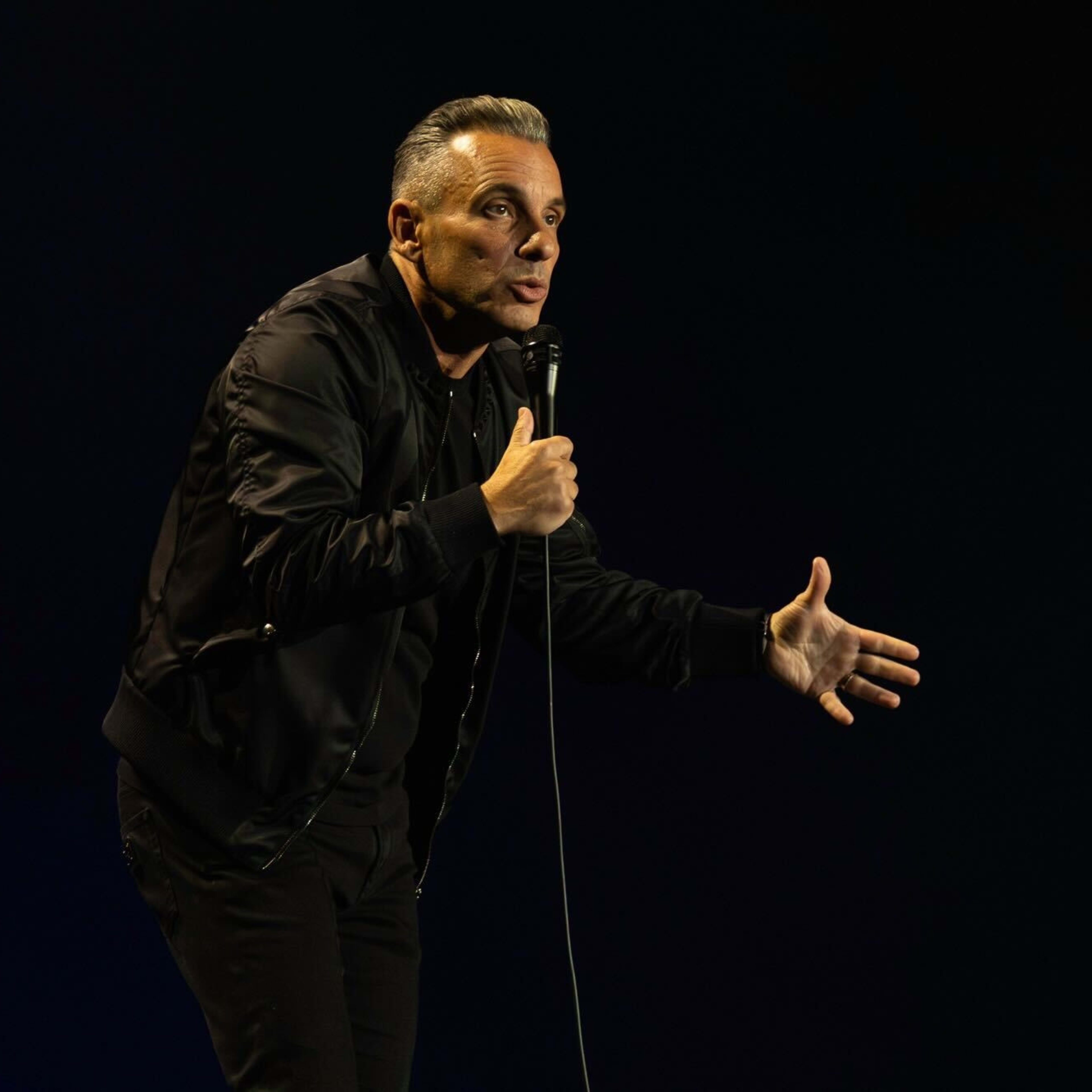 How to Drink Brandy: Experts Share Their Best Tips - Men's Journal