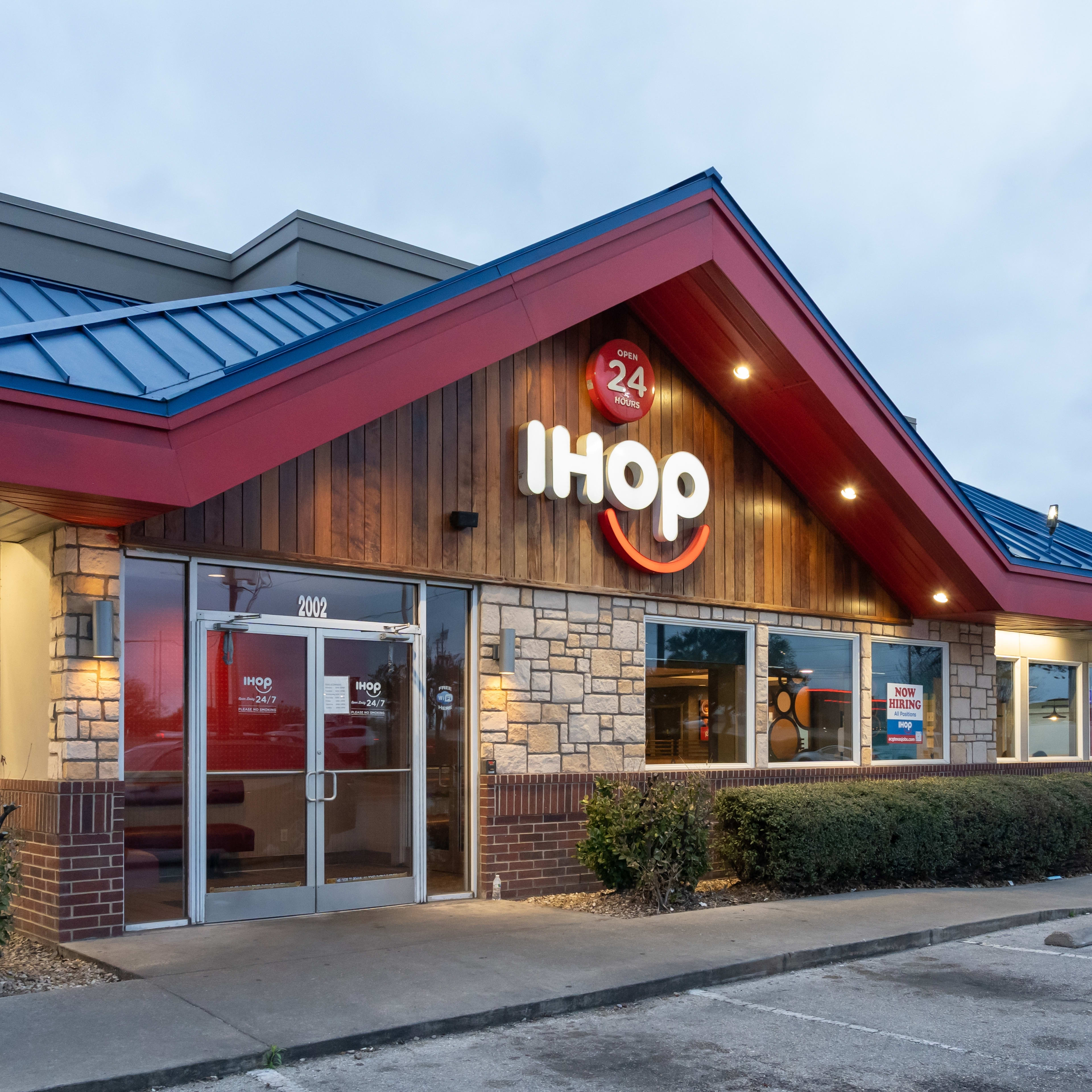 Wendy's Debuts New Menu Item, Plus 6 New Dipping Sauces - Men's Journal