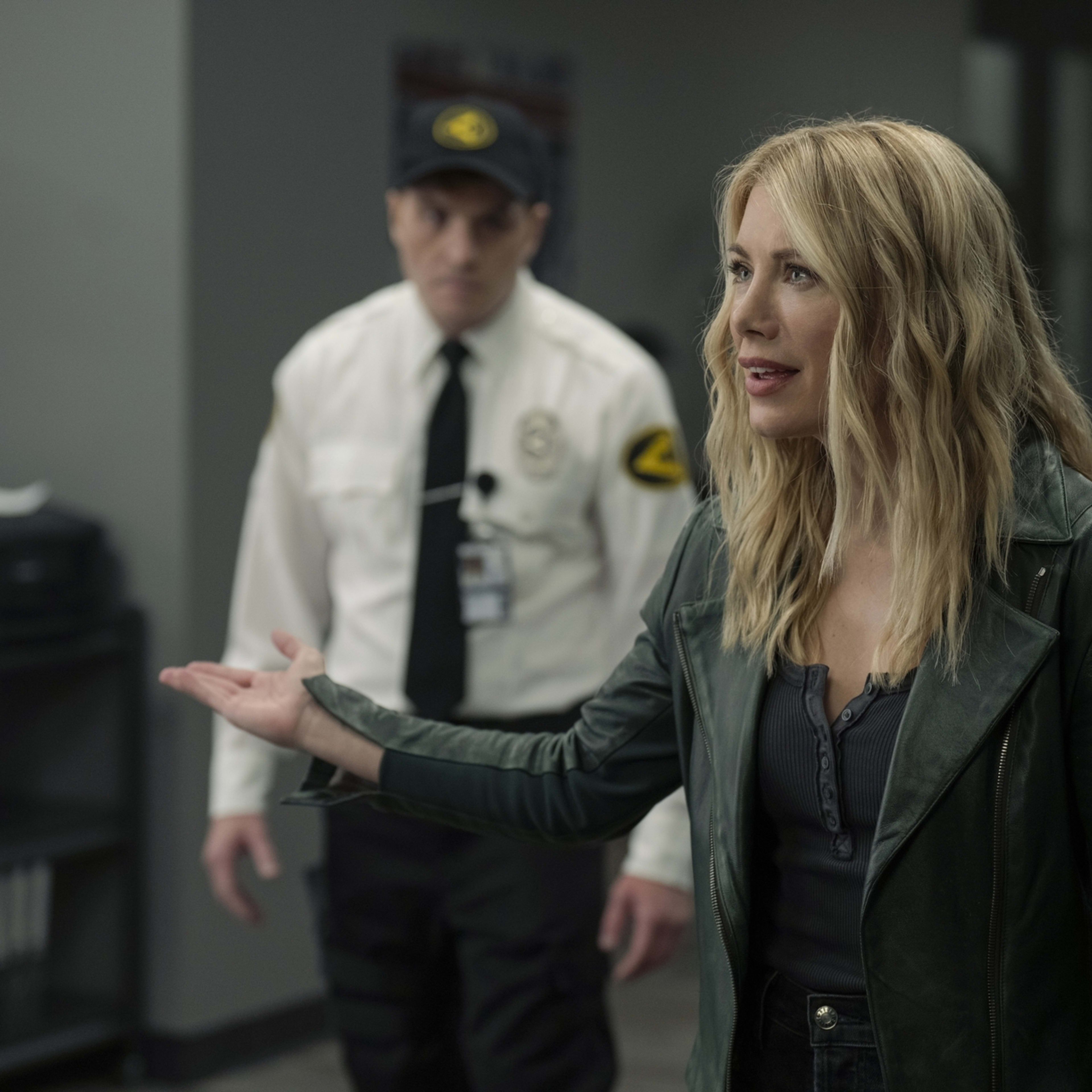 Suni Lee Sends 2-Word Message After Sports Illustrated Swimsuit Debut - Men's Journal