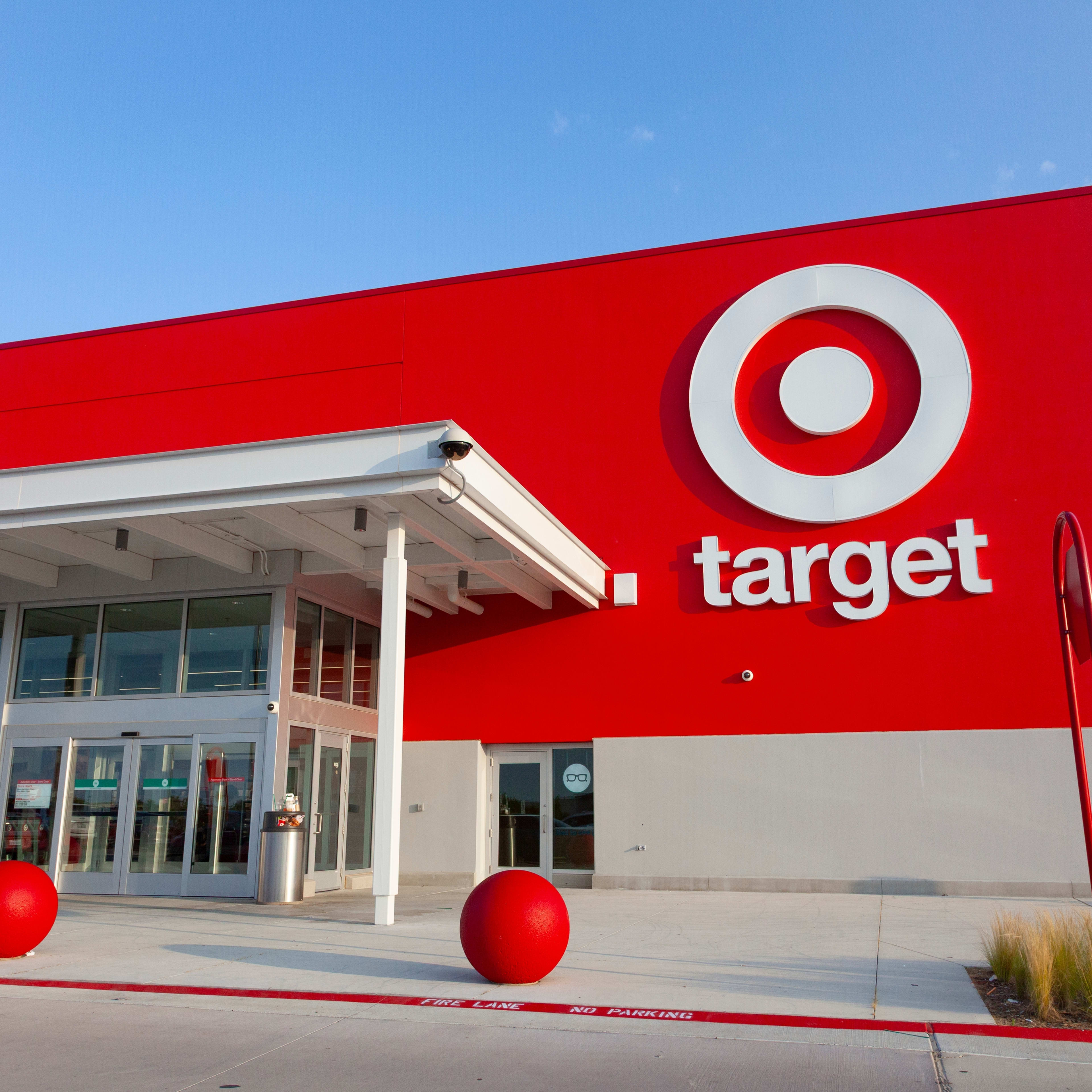 'Materialists' Rotten Tomatoes Score Revealed On Opening Weekend - Men ...