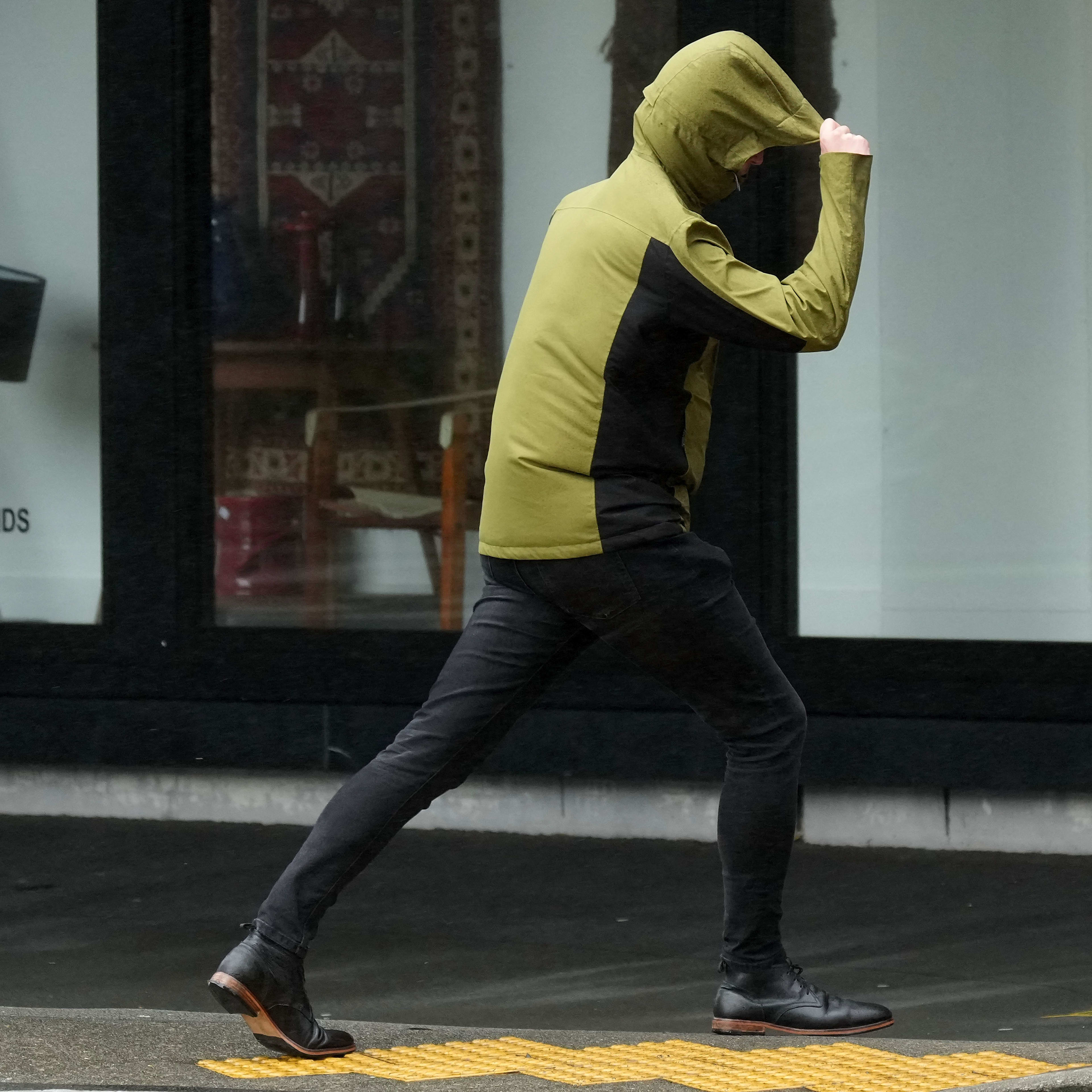 Alan Ritchson's Net Worth Feels Right for a Real-Life Reacher - Men's ...