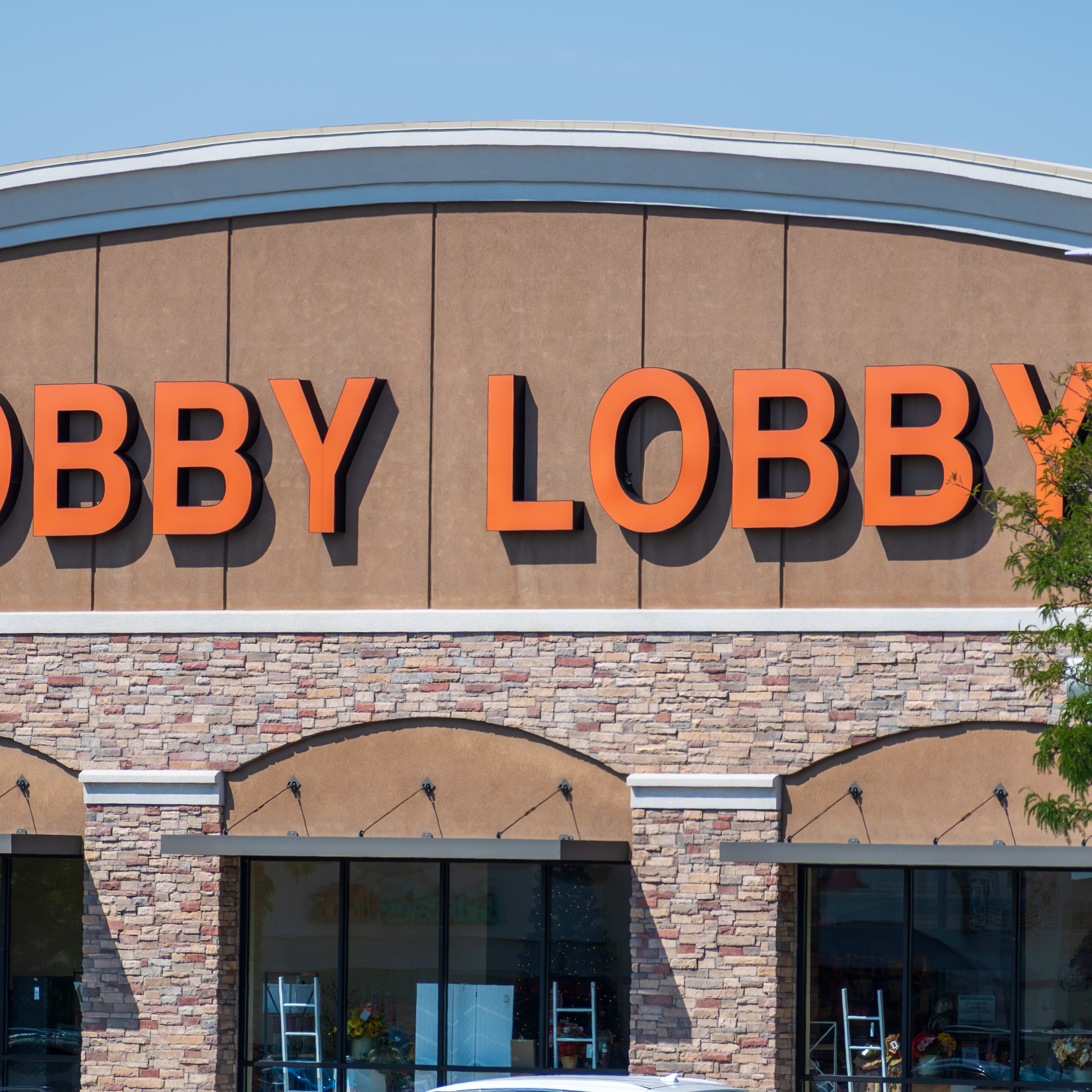 The Exact Workout Austin Butler Uses to Stay Shredded - Men's Journal