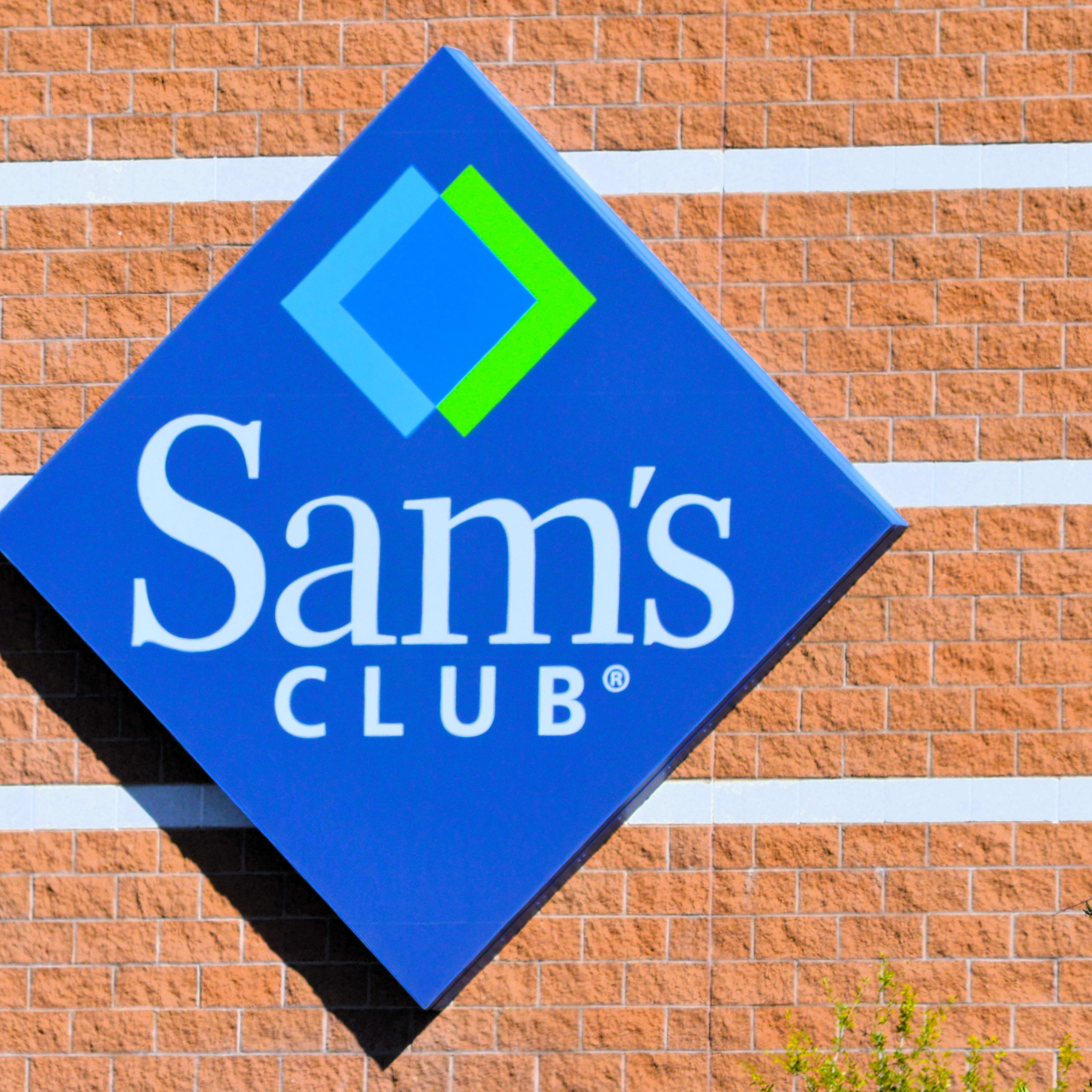 Hot Dog and String TikTok Challenge Goes Viral - Men's Journal