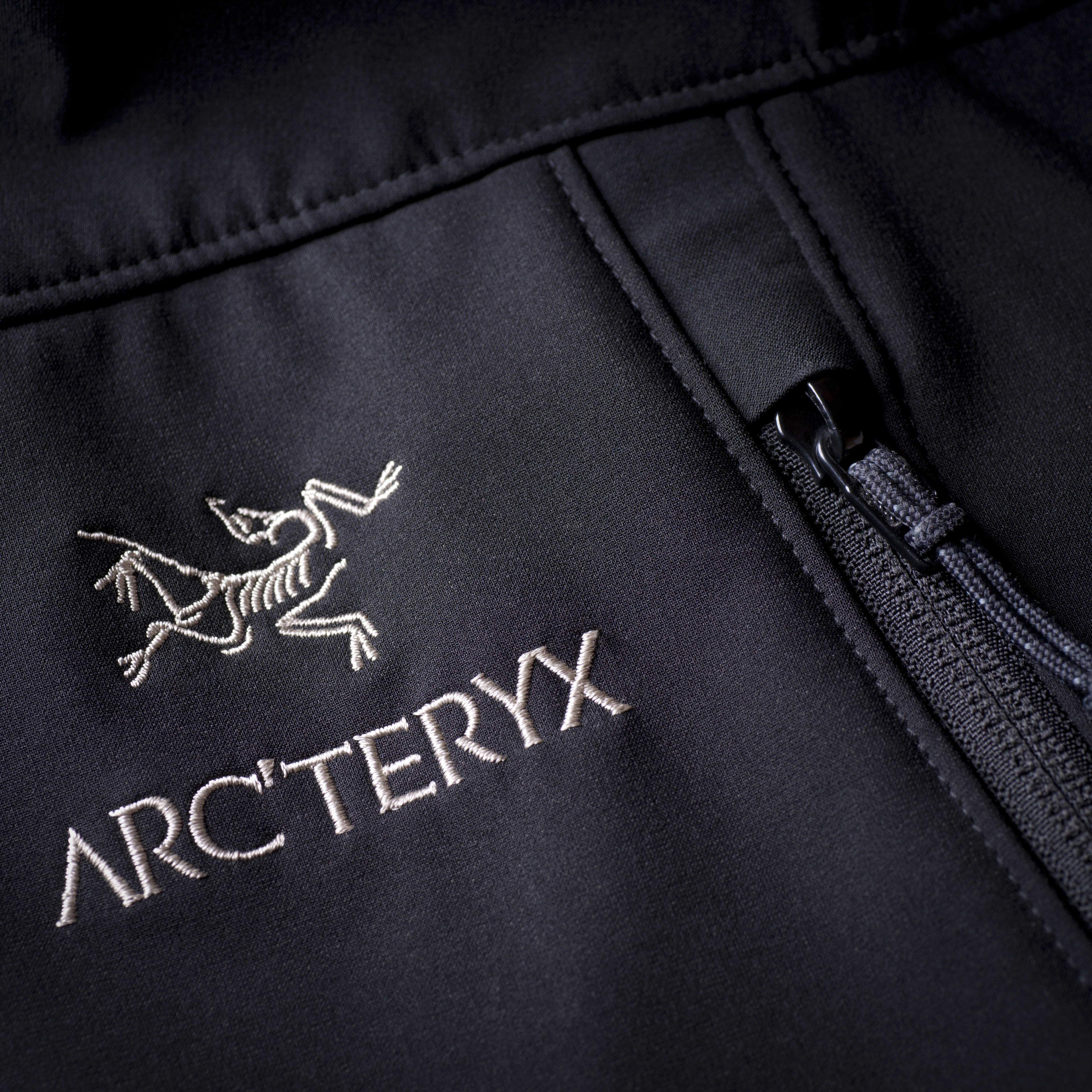 Russell Crowe Lost Nearly 60 Pounds, Here’s How. - Men's Journal