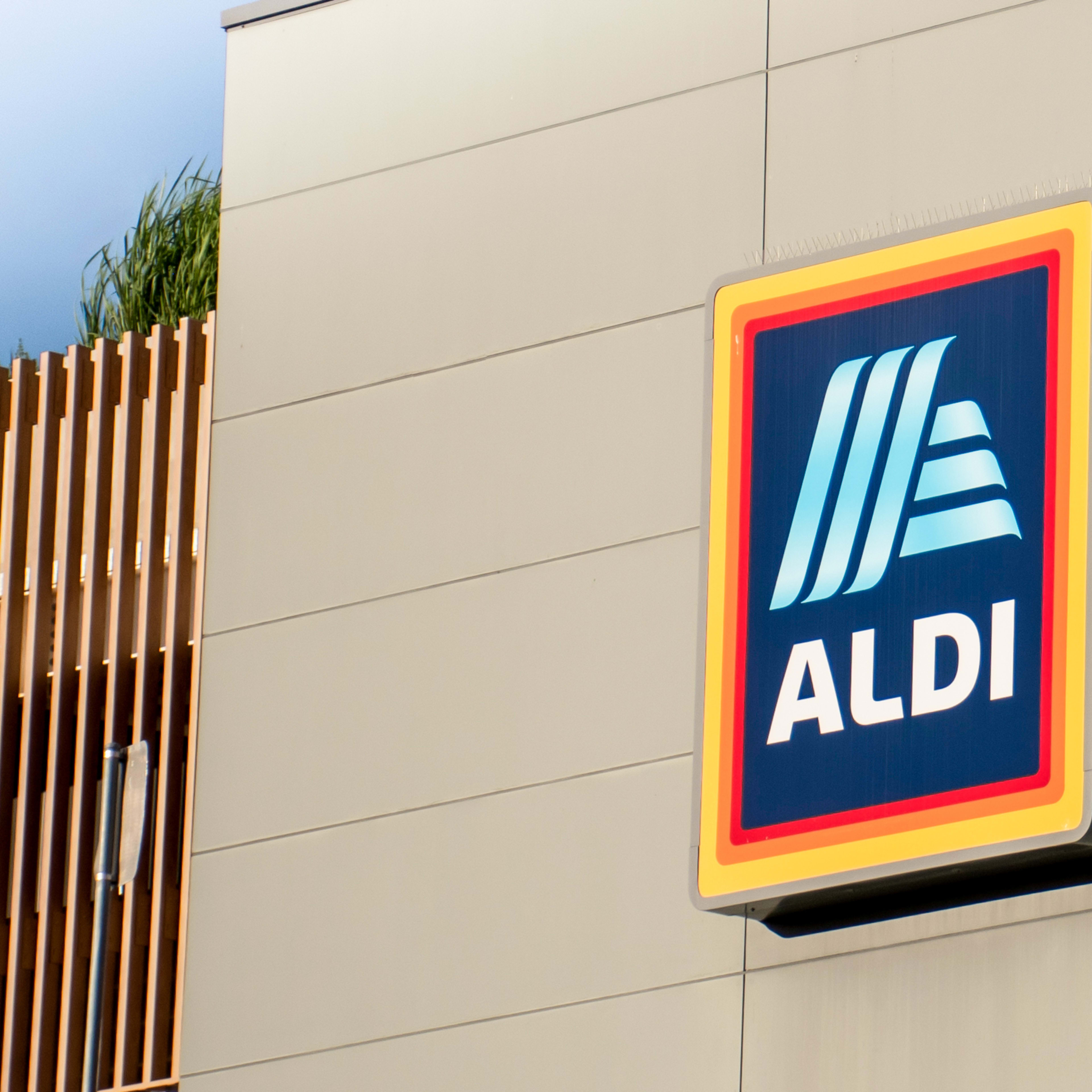 Aldi is Bringing Back It's Fan-Favorite Glass Storage Set - Men's Journal