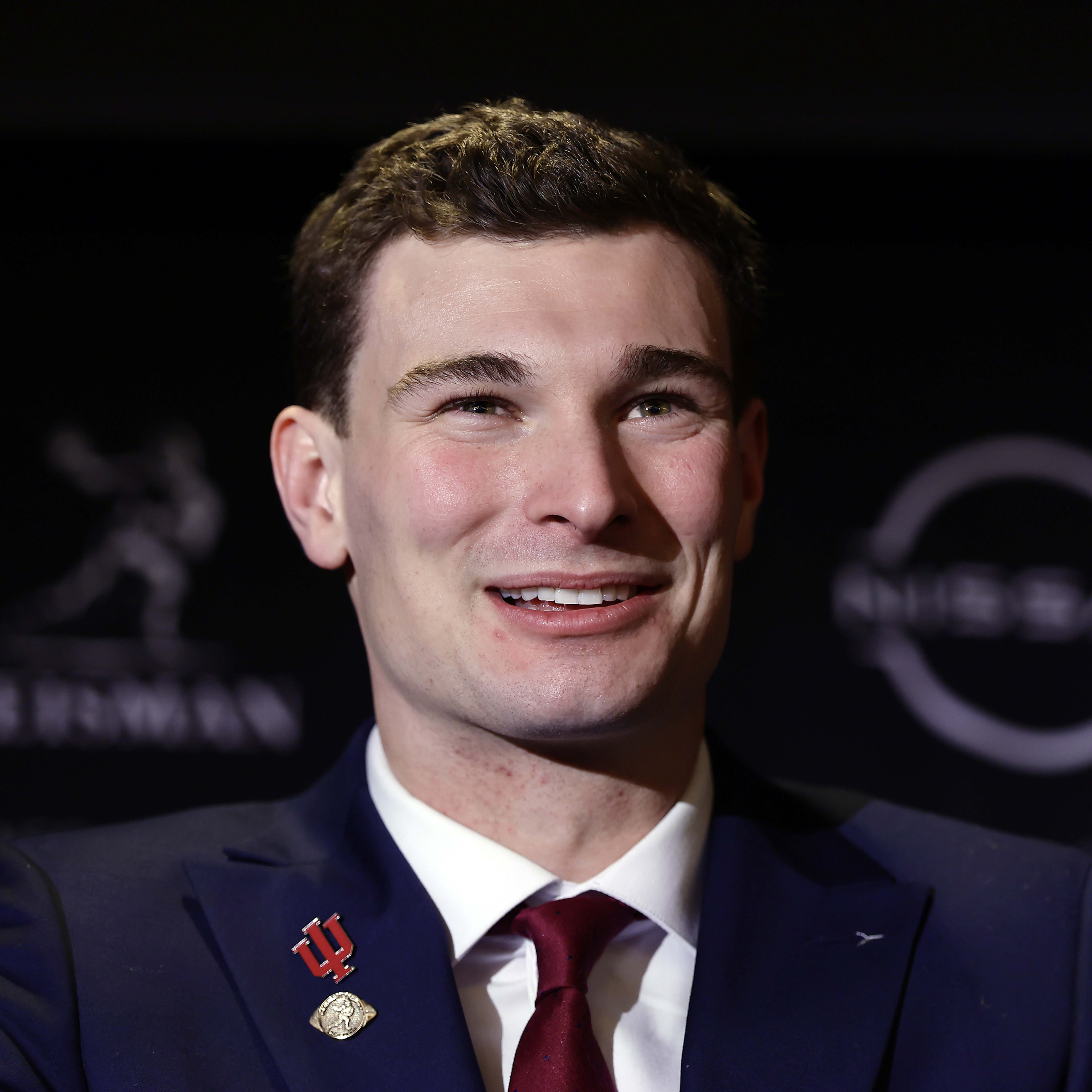 Sean Penn, 64, Sparks Concern After Recent Appearance - Men's Journal