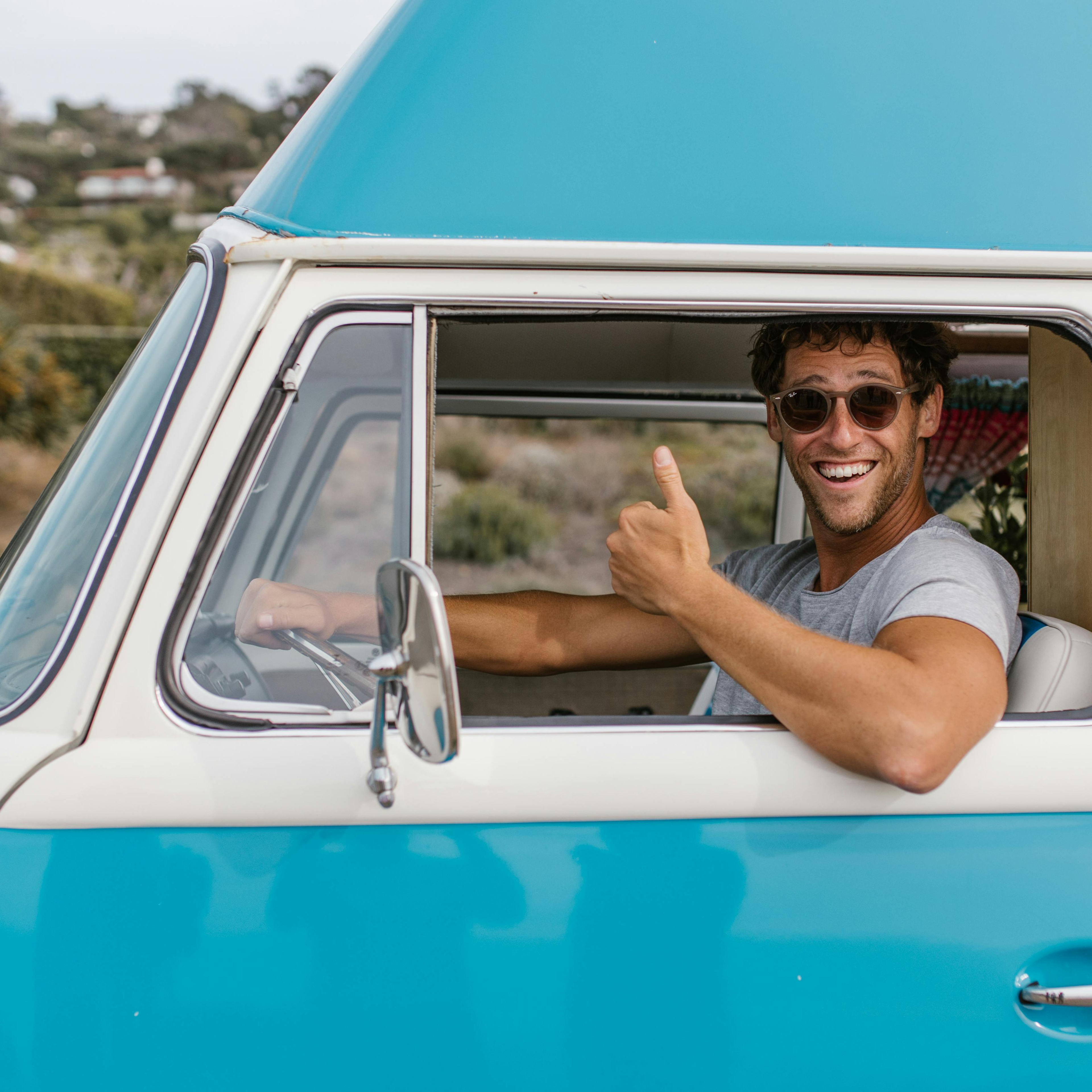 Coca‑Cola’s AI Christmas Ad Backlash Sparks Creator's Blunt Response ...