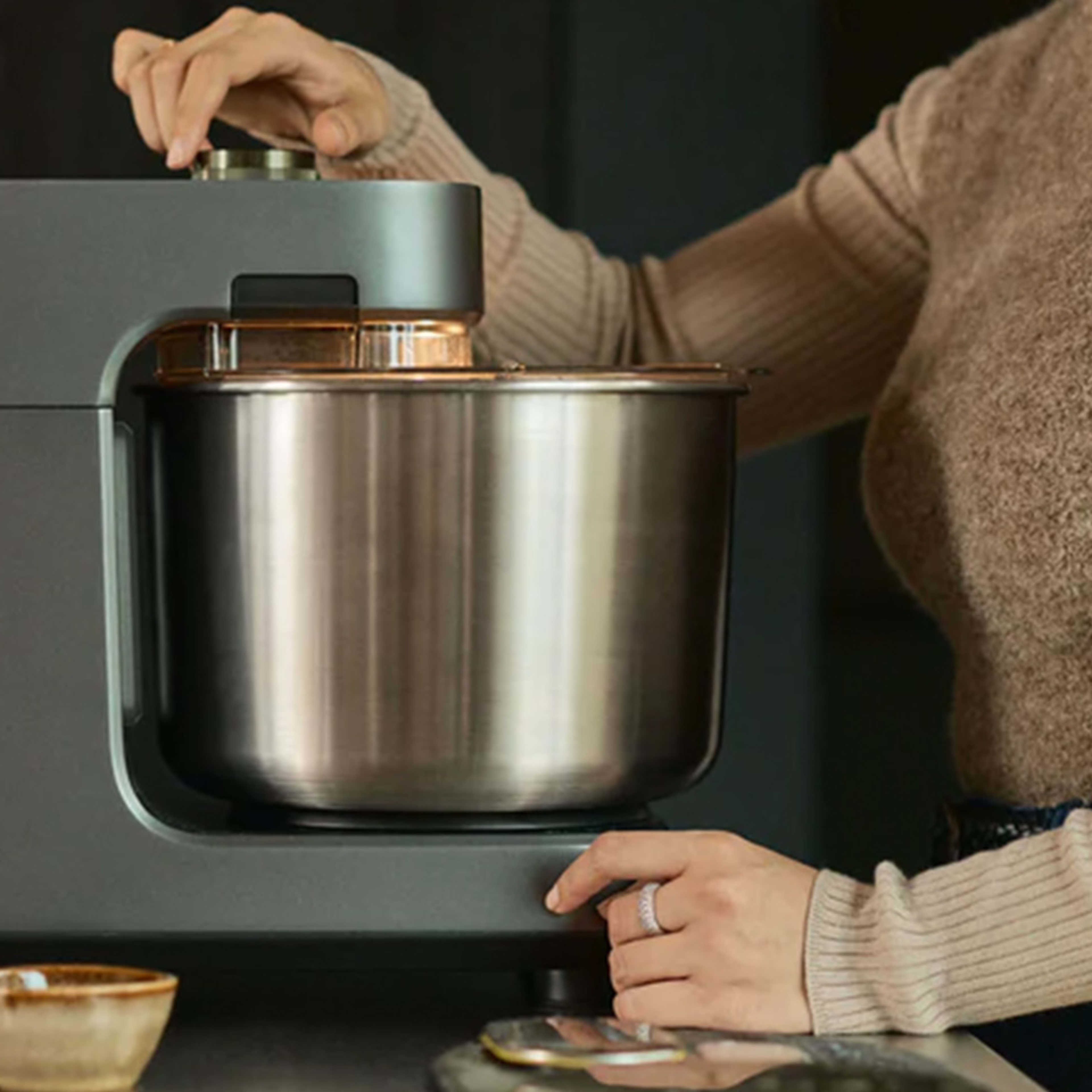 George Wendt's Wife Bernadette Birkett Voiced Norm's Spouse on 'Cheers ...