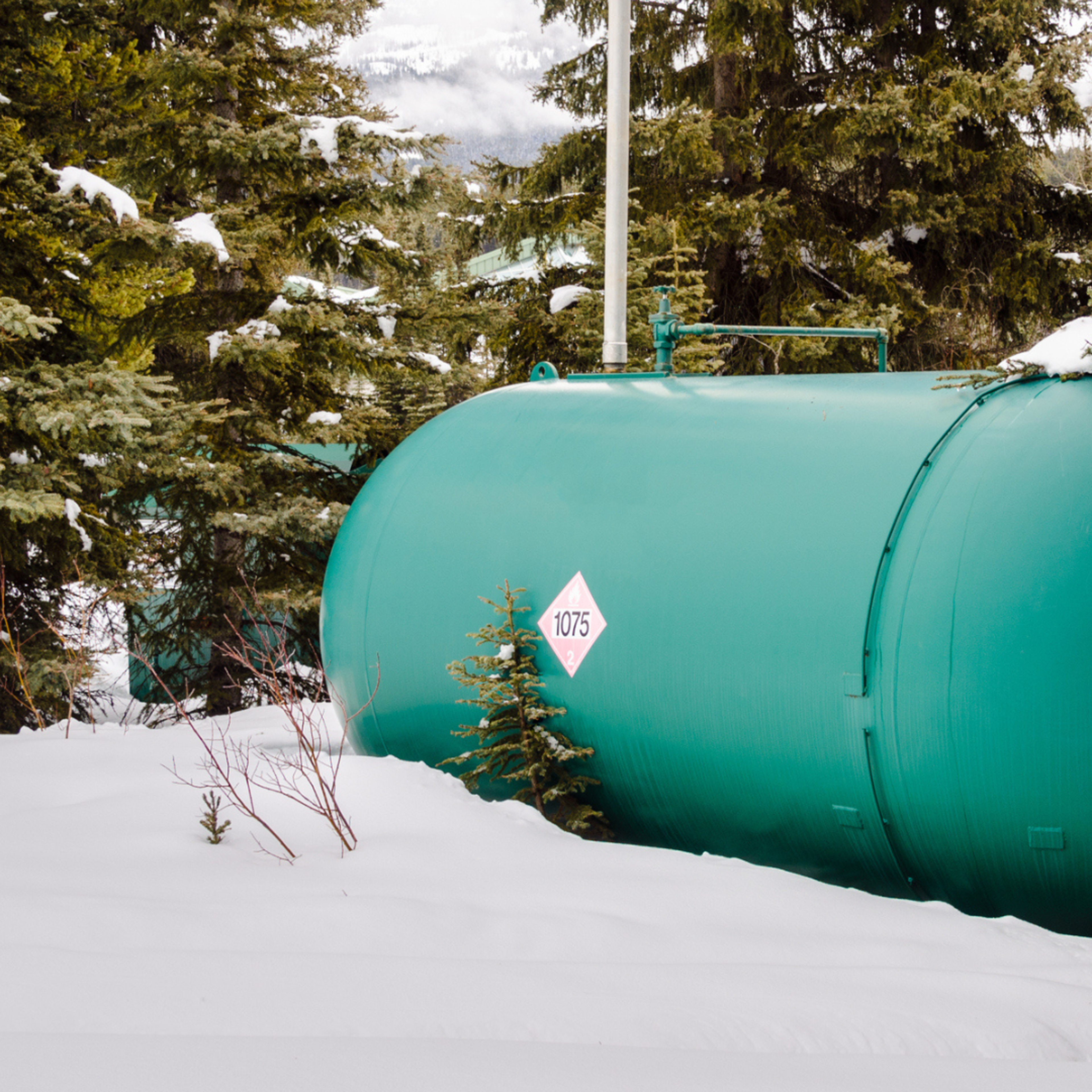 How Taking Breaks Can Break Your Gym Plateau - Men's Journal