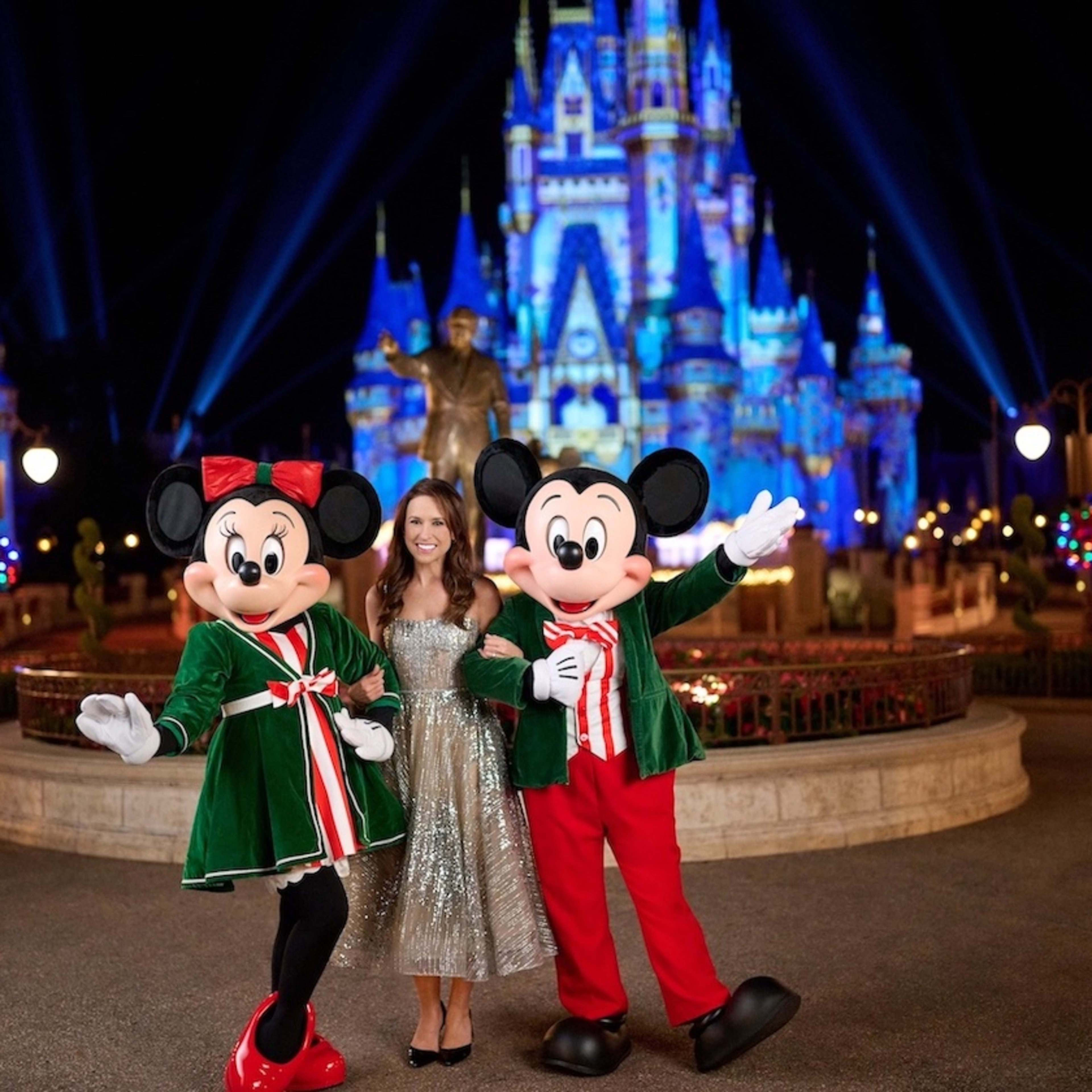 Alan Ritchson's Net Worth Feels Right for a Real-Life Reacher - Men's ...