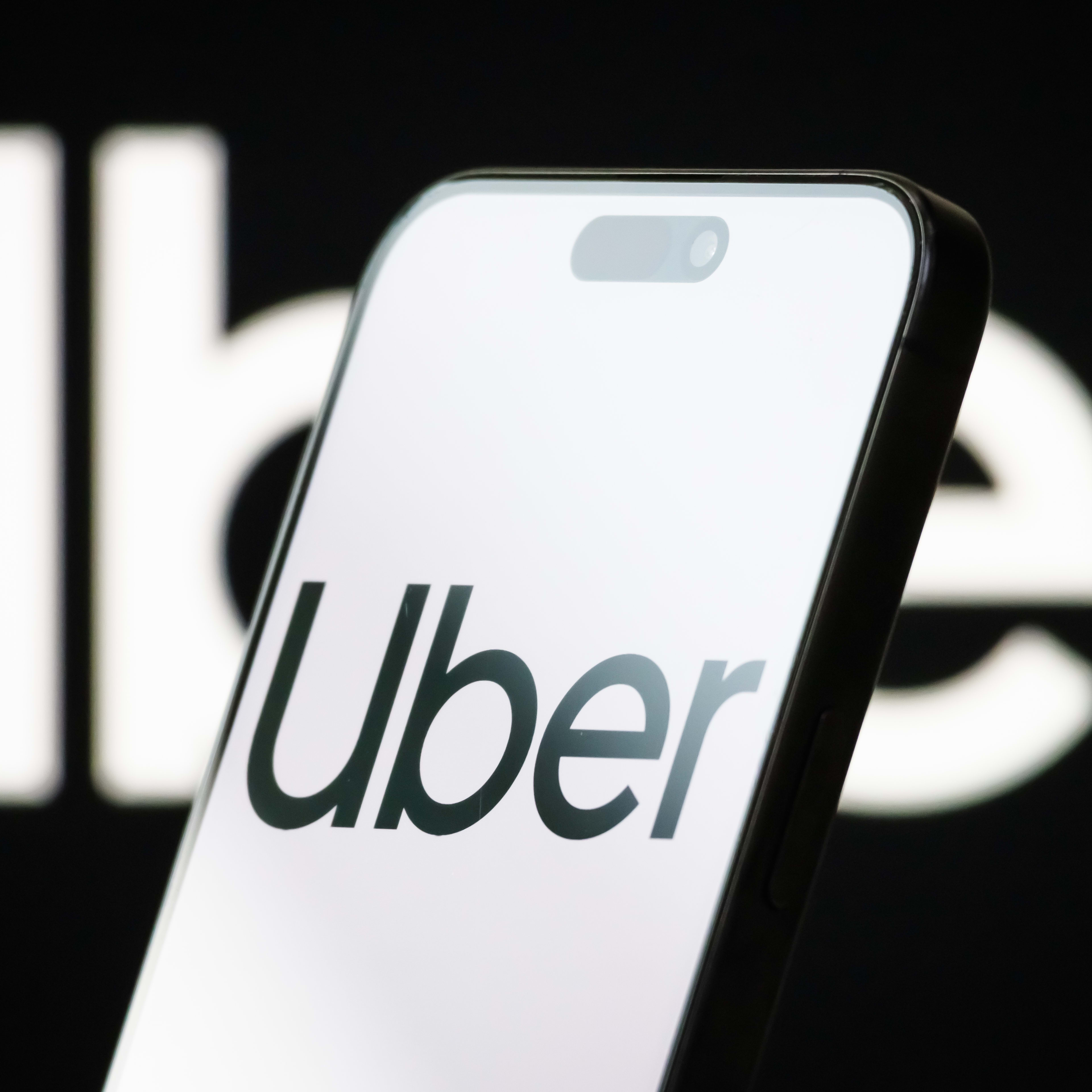 Buy Me a Pint! Why ‘GoldenEye’ Still Holds Up 30 Years Later - Men's ...