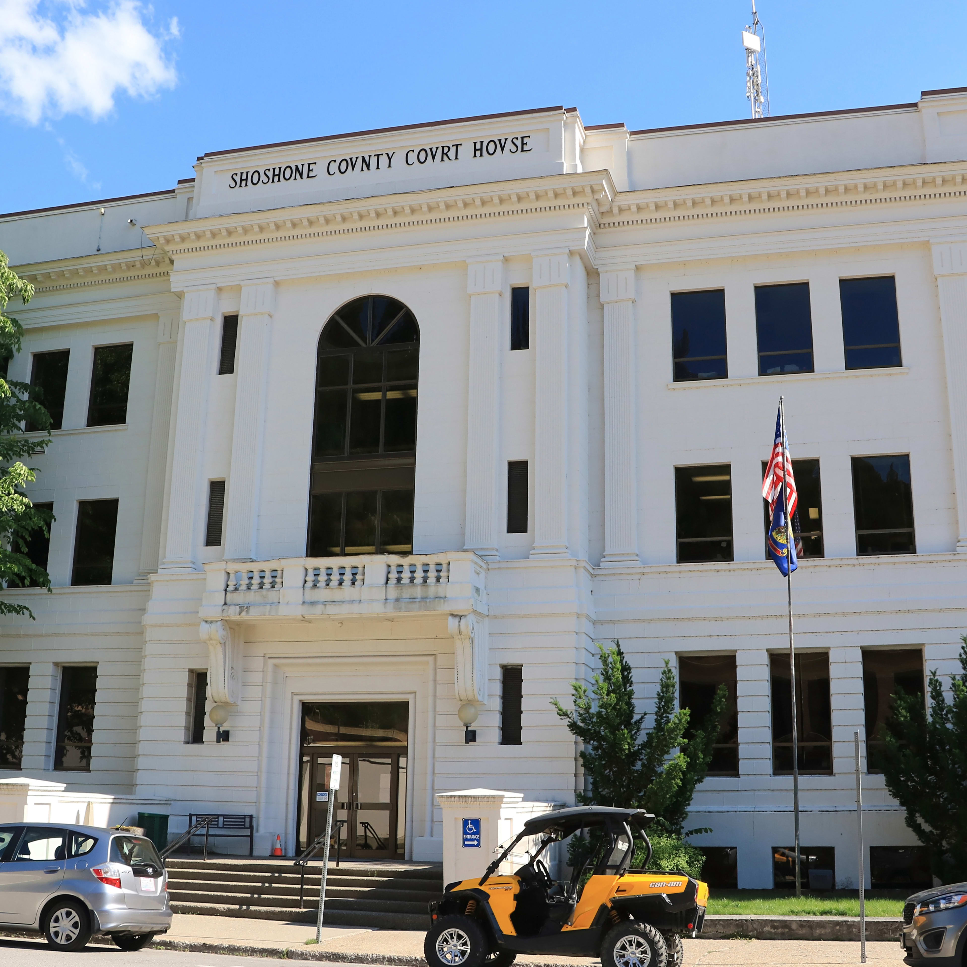 National Weather Service Issues 'Stay Inside' Warning as 24 Inches of ...