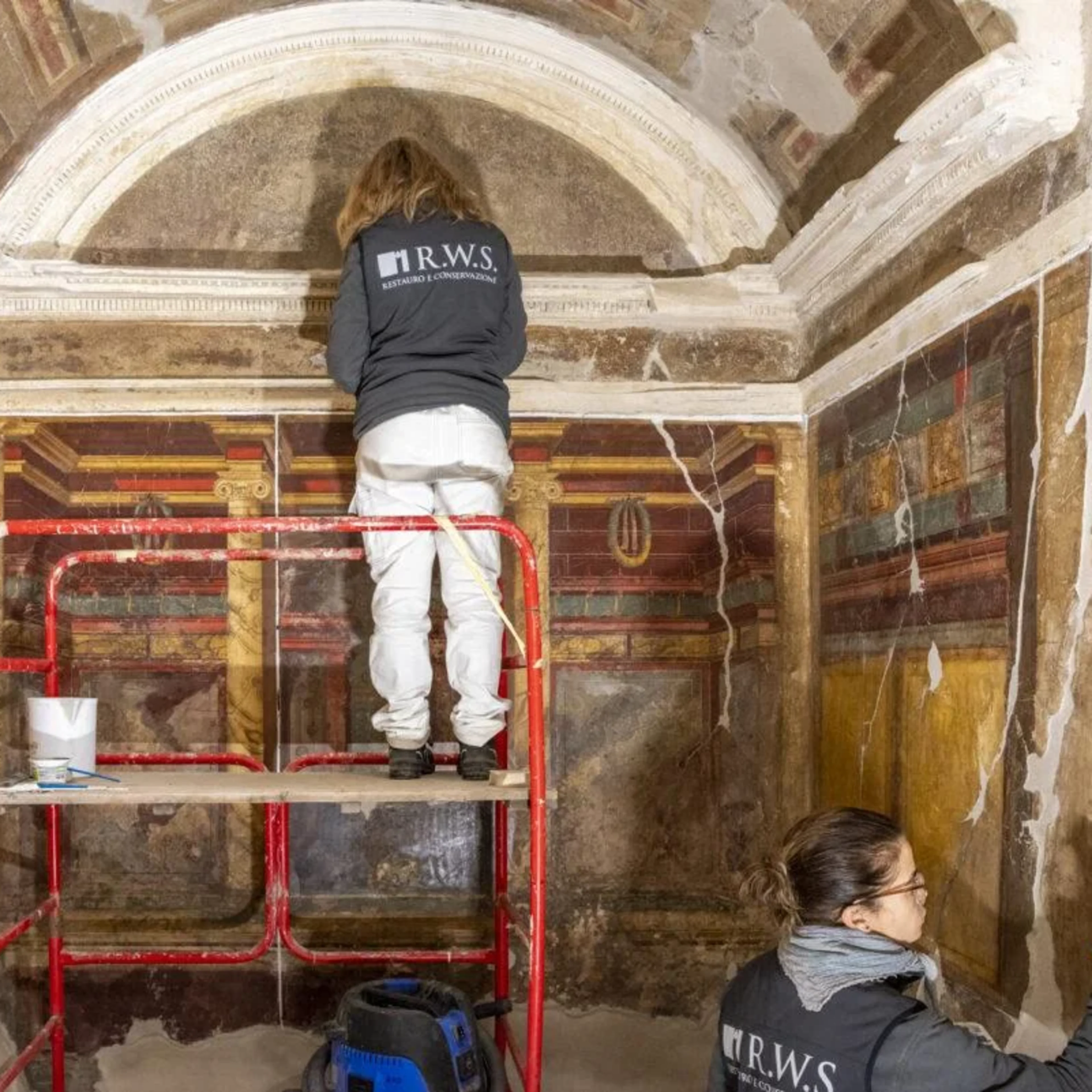 How to Build Pecs: 10 Best Exercises for a Bigger Chest - Men's Journal