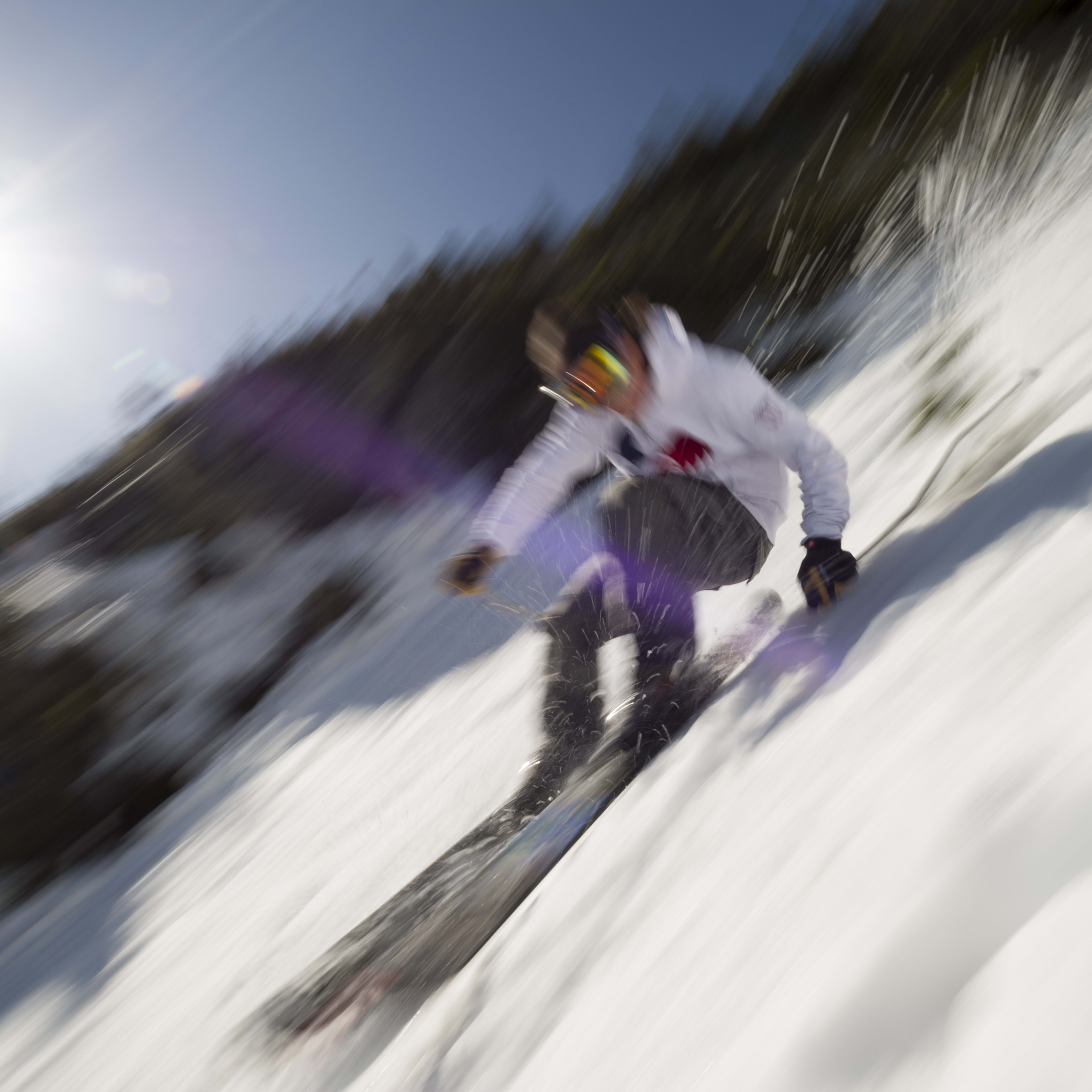 Ethan Browne, Son of Jackson Browne & Phyllis Major, Dead at 52 - Men's ...