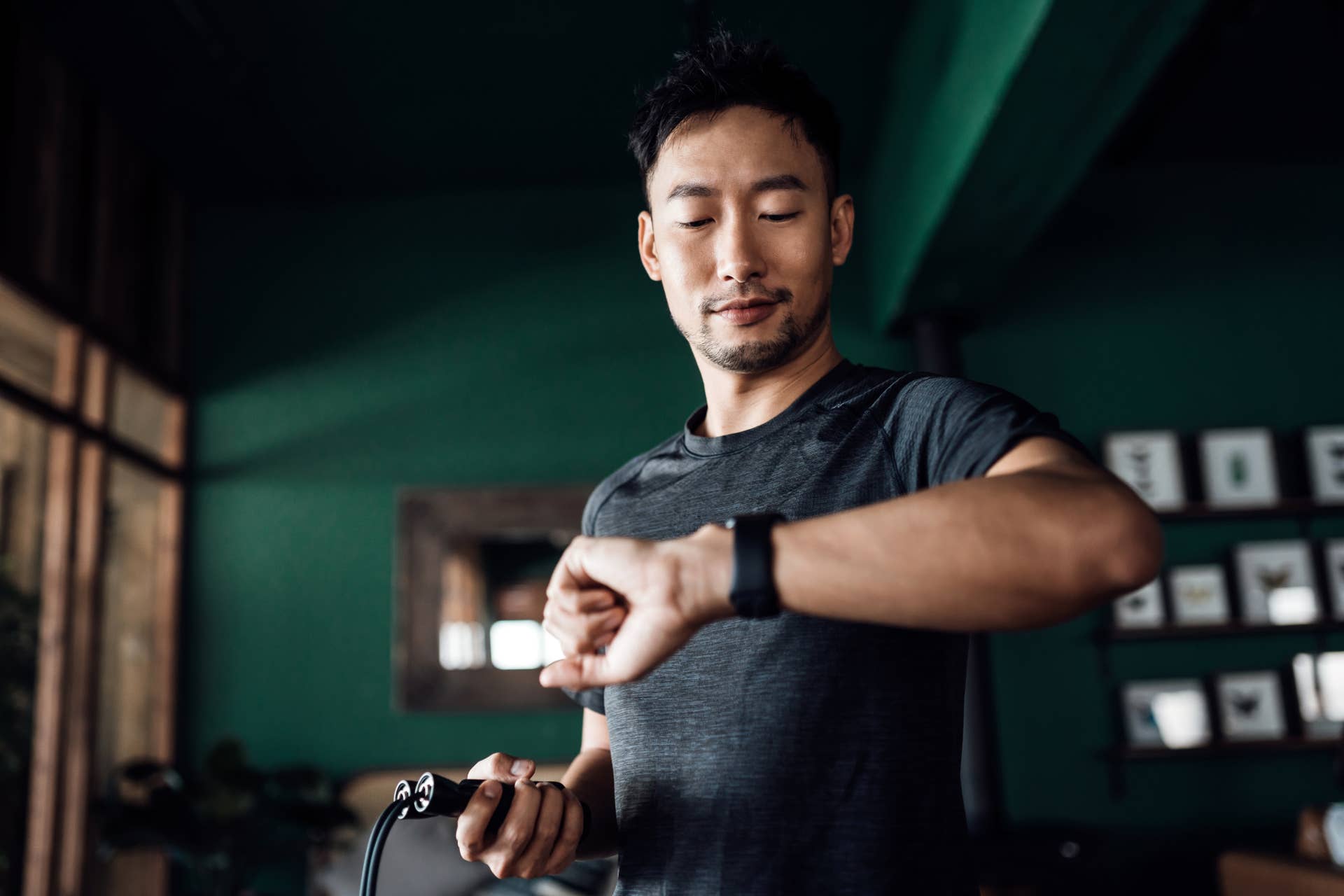 31-Year-Old Triathlete Sets Jaw-Dropping VO2 Max Record - Men's Journal