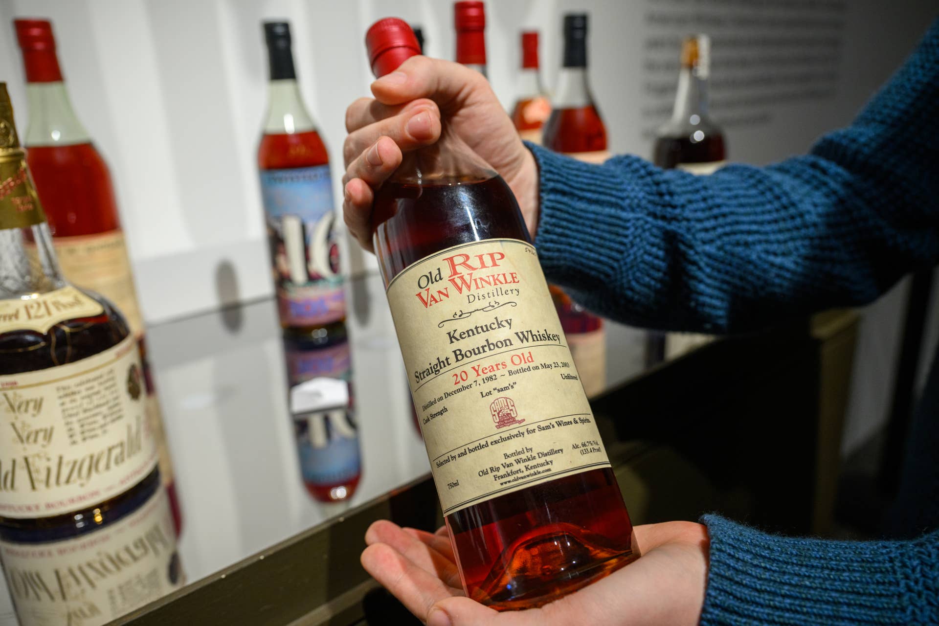 50 Best Whiskeys of 2025, Tested and Reviewed - Men's Journal
