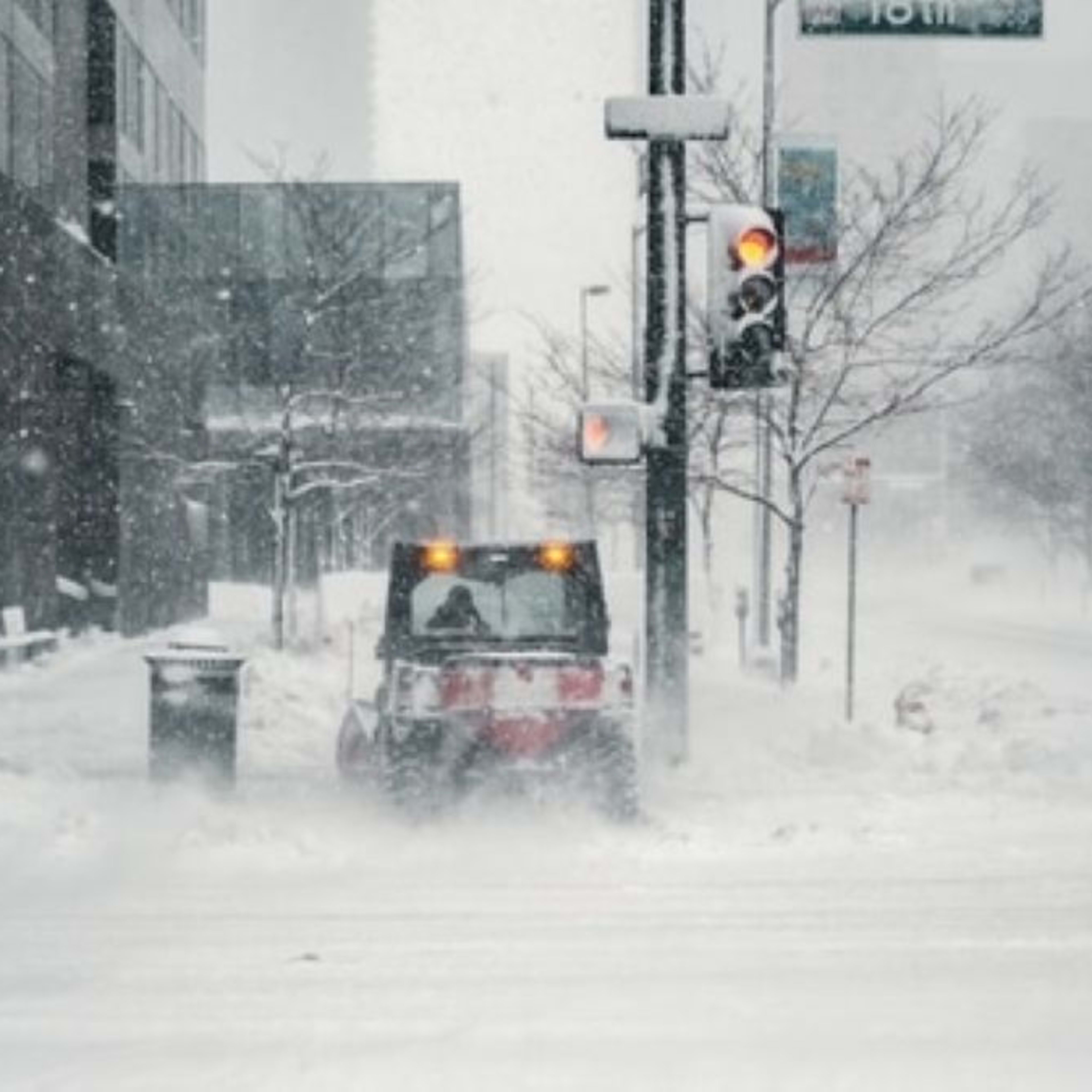Lake-Effect Snow Can Turn Into a Whiteout in Seconds: Here's How to ...