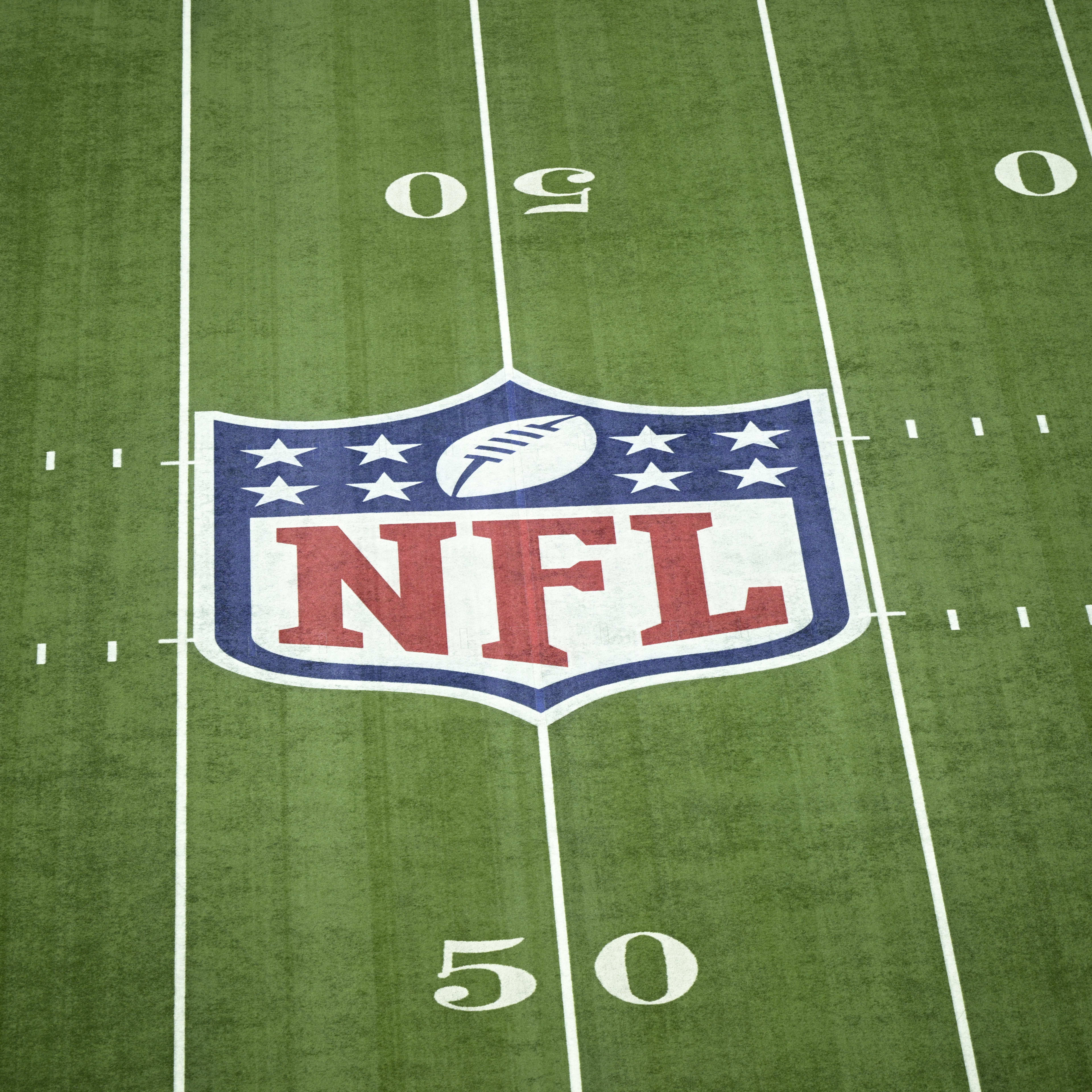 A former Eagles and Raiders lineman died at 55 after a stabbing at a ...