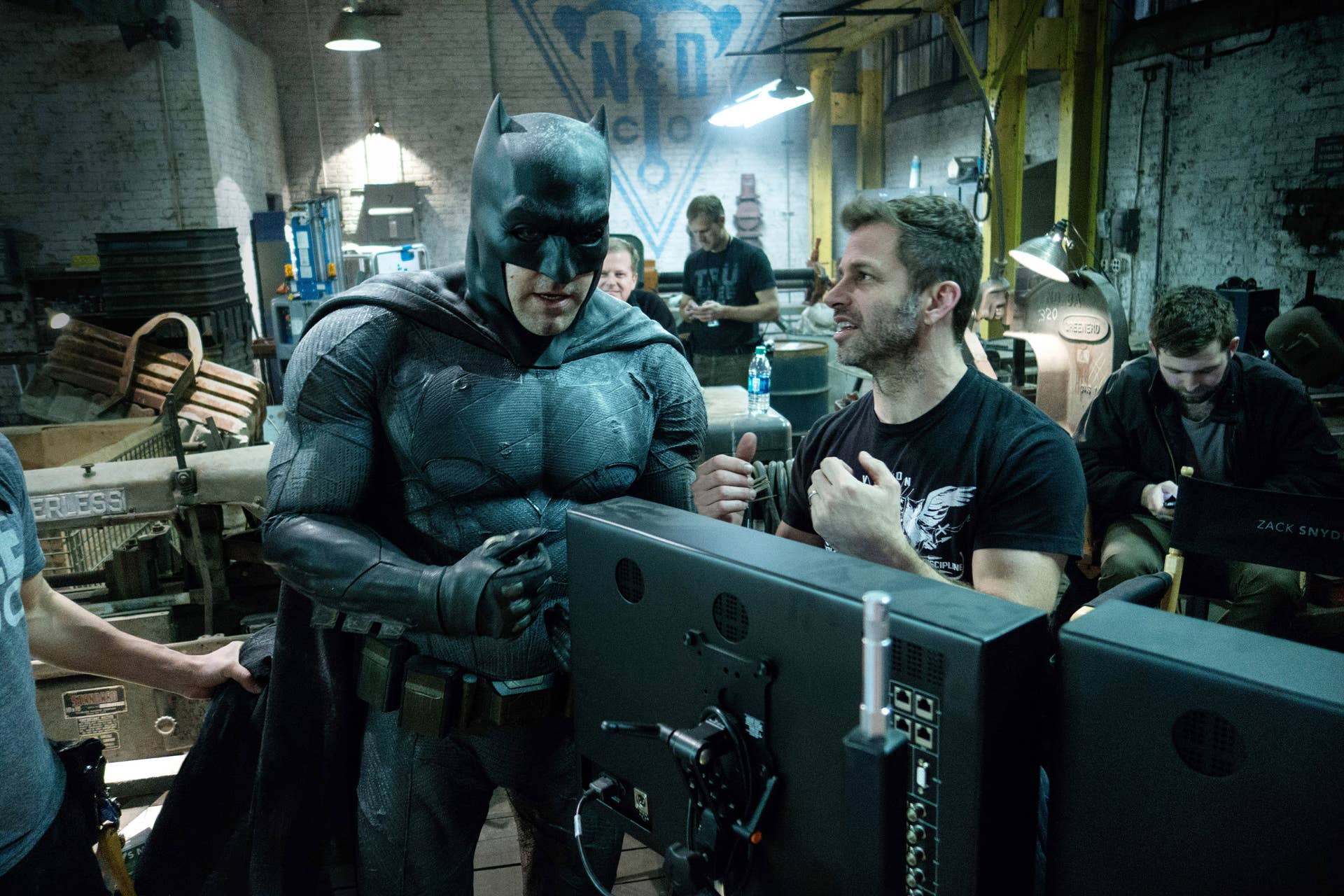 Ben Affleck Looks Jacked and Ready to Play Batman Again, But Will He ...