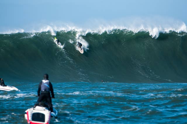 The State of Big Wave Paddle Surfing - SUP Magazine - Men's Journal