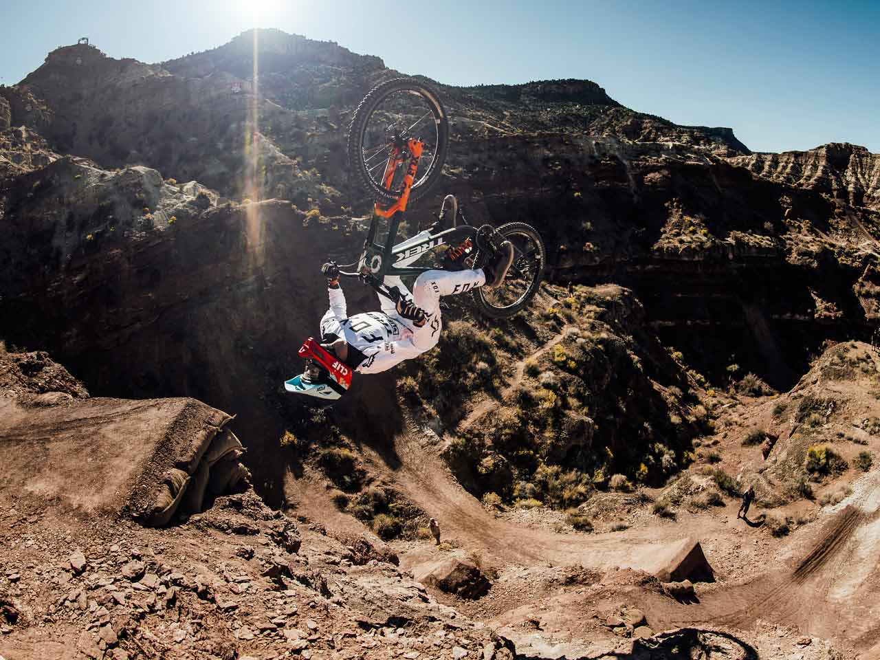 Red Bull Rampage 2017 Is Unreal Mountain Biking on Epic Desert Cliffs ...