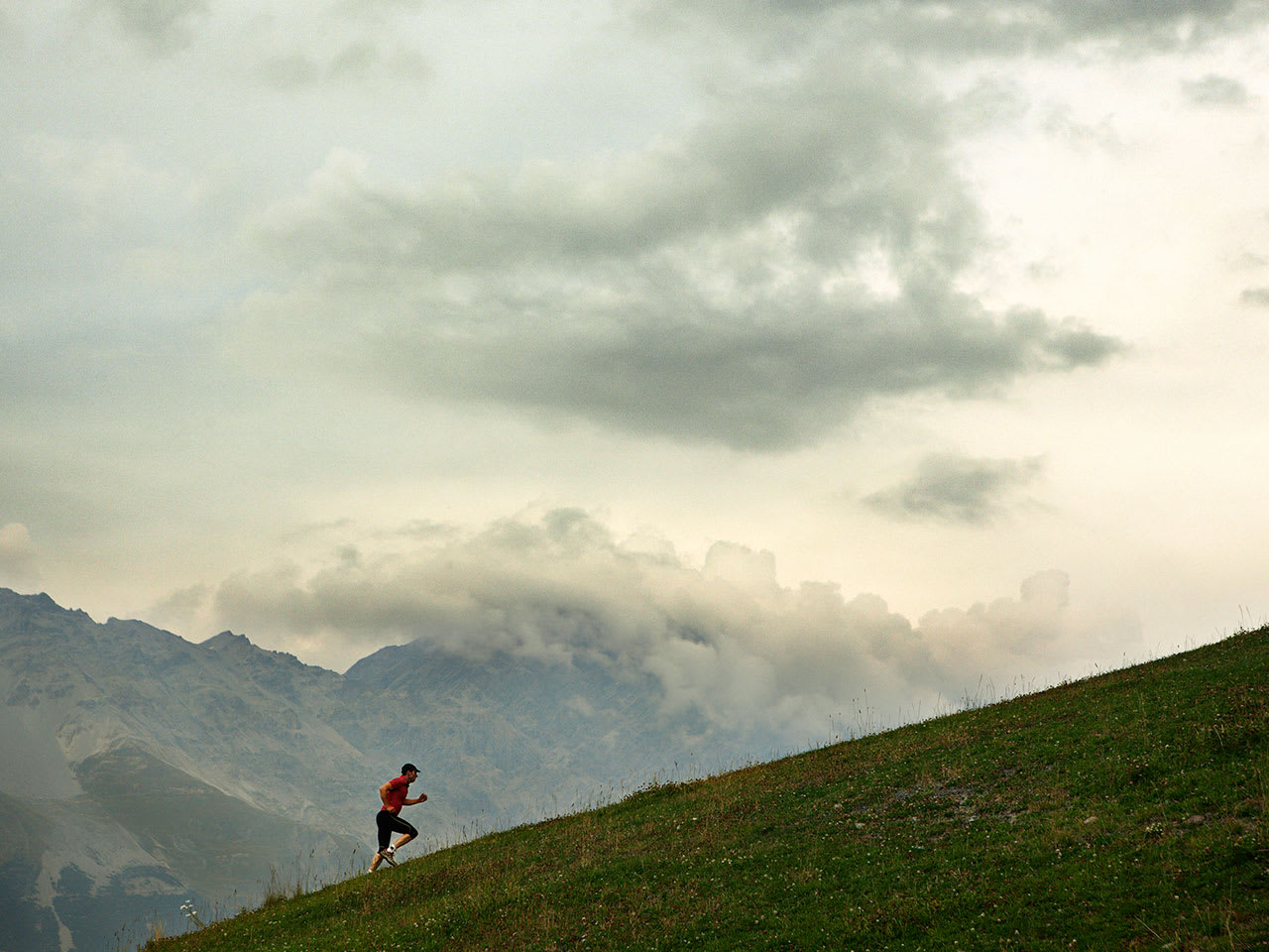 10 Tips to Build Strength Without the Bulk for Lean Mass - Men's Journal