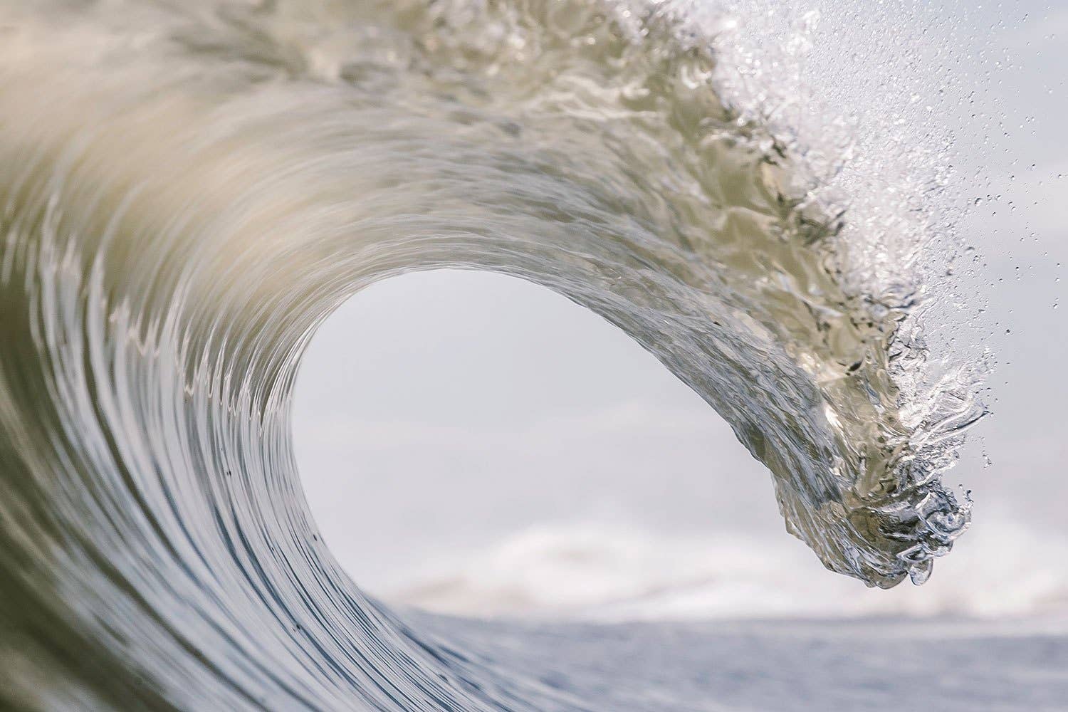 A Photo Gallery of Empty Waves That Look Like Pieces of Abstract Art ...