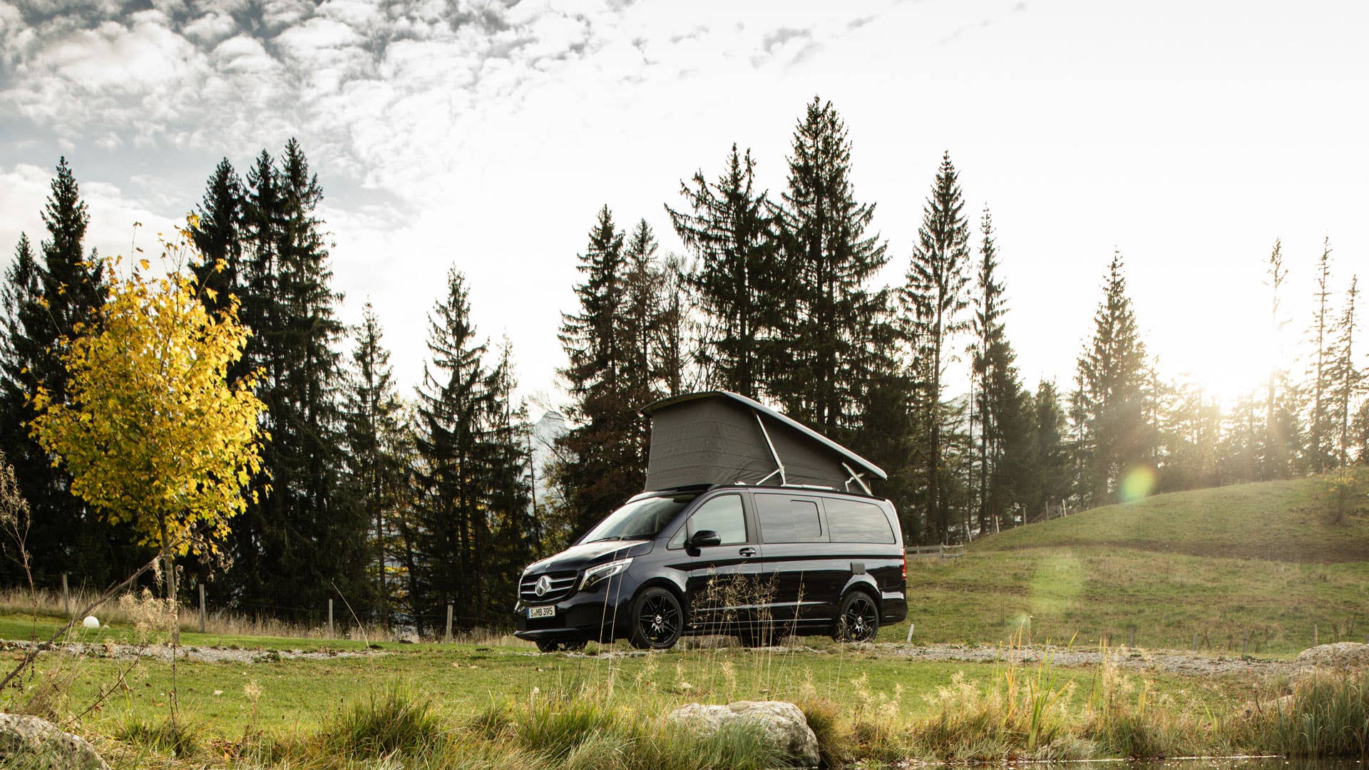 New Mercedes Adventuremobile Unveiled As 'Smart Home on Wheels' - Men's ...