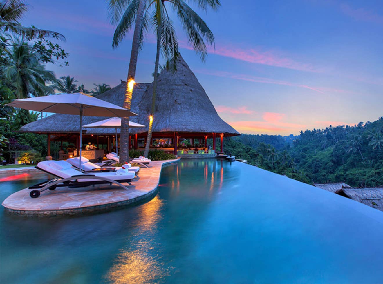 The Best Swim-Up Bars in the World to Enjoy Cocktails in the Pool - Men ...