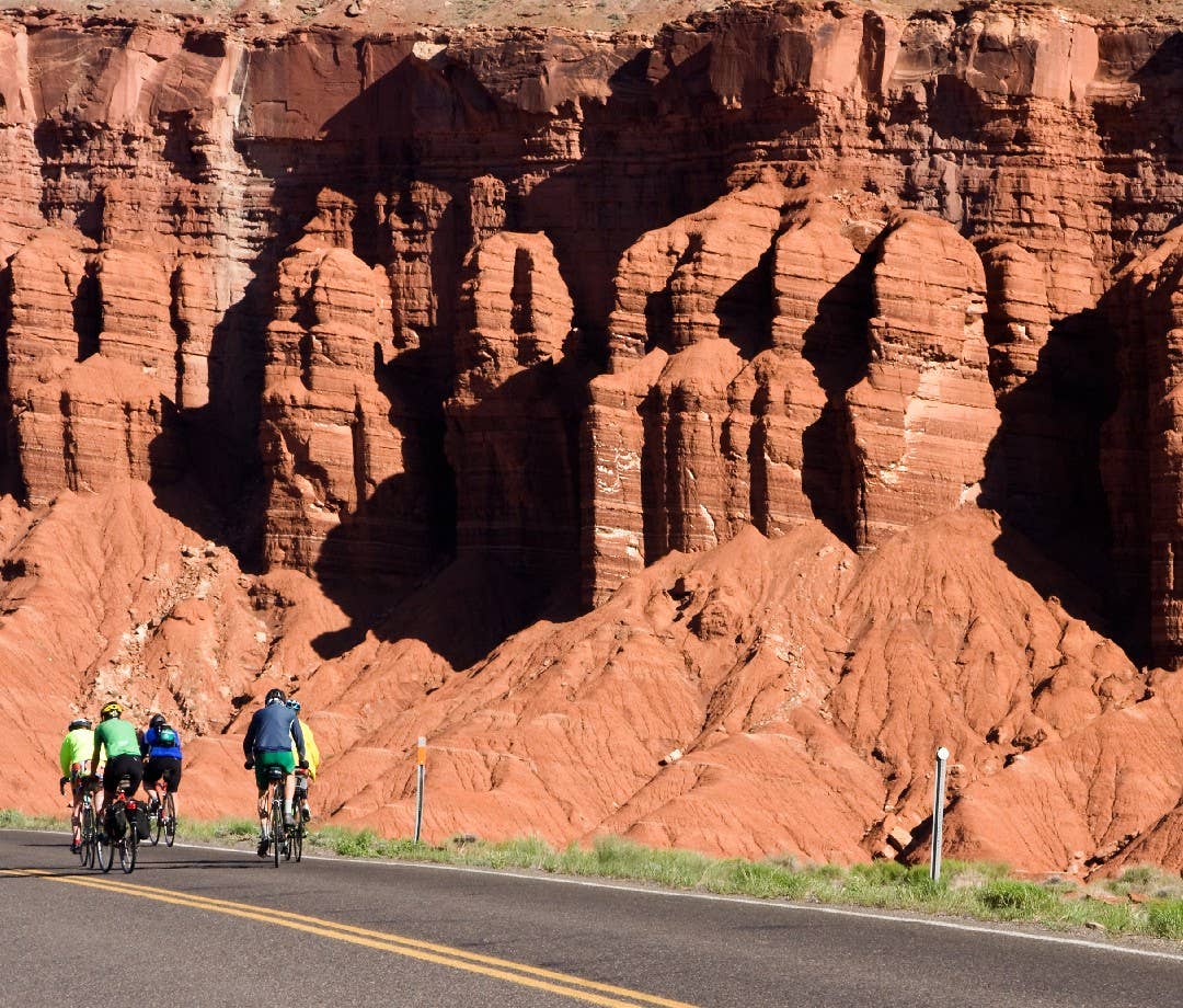 Complete Guide to Capitol Reef National Park: Hikes, Lodging - Men's ...