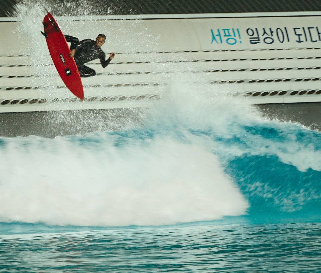 10 Best Wave Pools for Surfing - Men's Journal