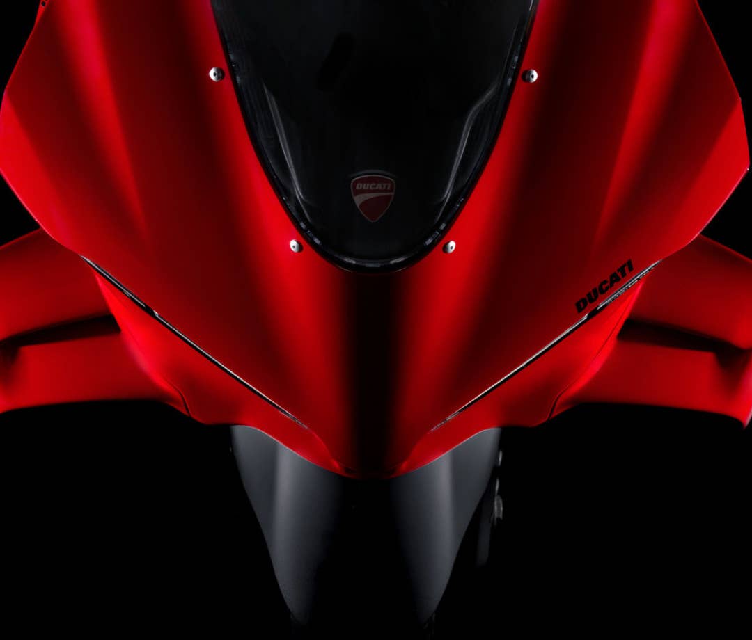 Ducati's New Panigale V4 Superbike Drops With a Bold New Look - Men's ...