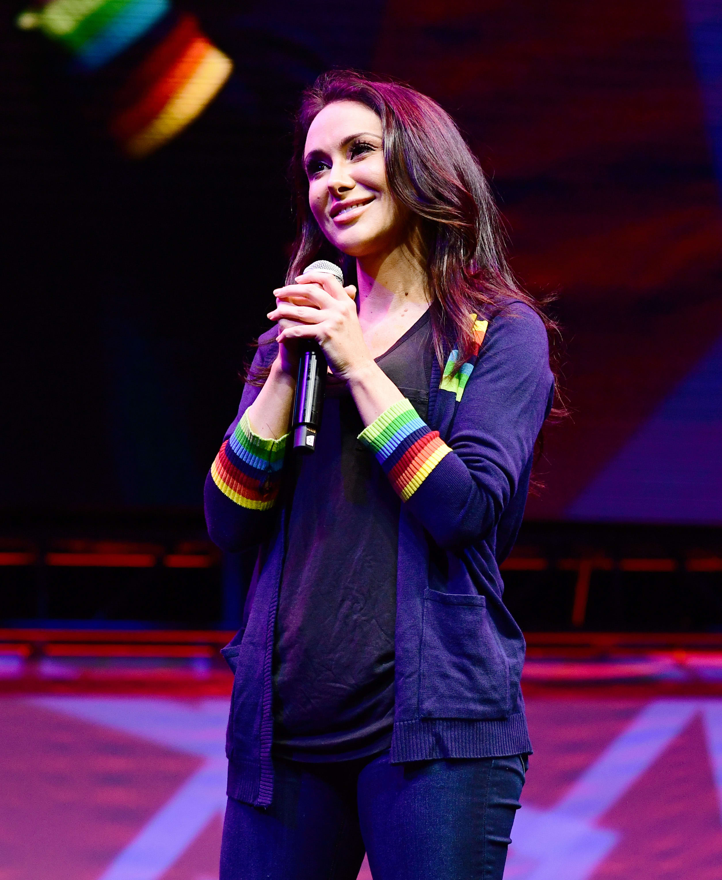 Jenn Sterger Shares 'Craziest' Part of Brett Favre Scandal in Netflix ...