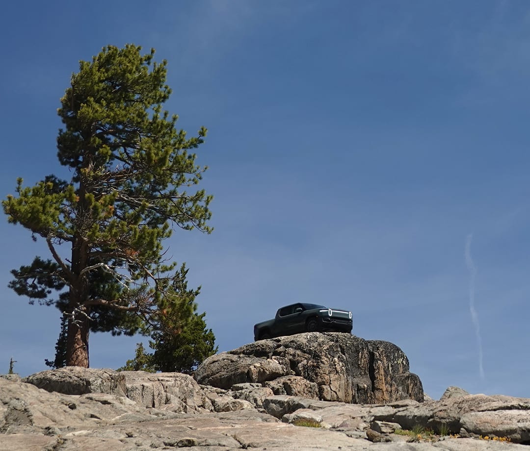 Review: 2026 Rivian Quad-Motor R1T and R1S EV Trucks - Men's Journal